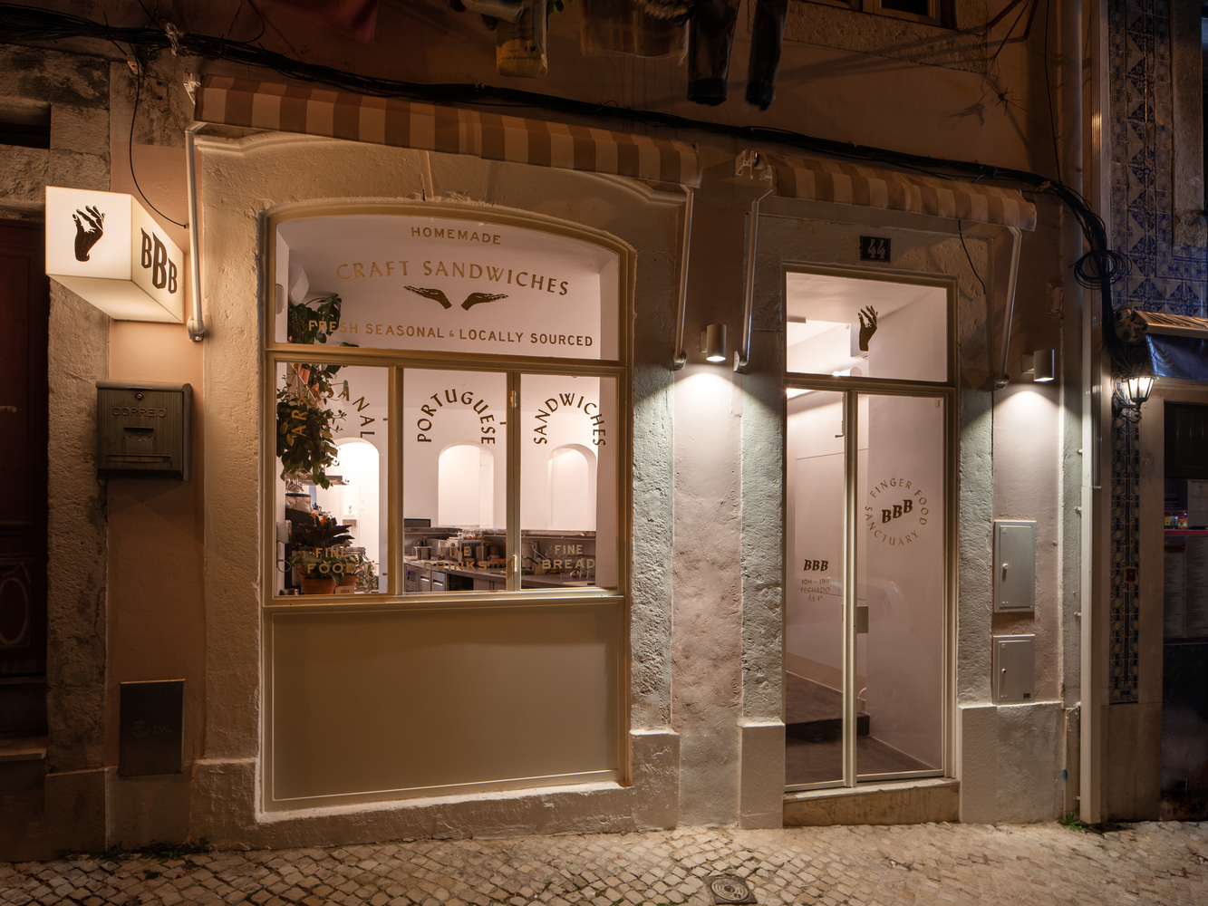 Gallery of BBB Bar / BUREAU (Daniel Zamarbide, Carine Pimenta, Galliane ...