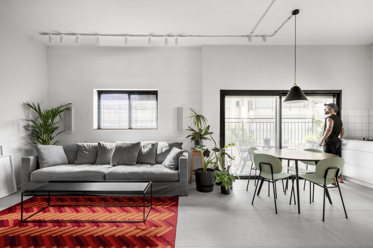 Gallery of Tel Aviv Apartment / RUST architects - 14