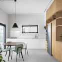 Tel Aviv Apartment / RUST architects | ArchDaily