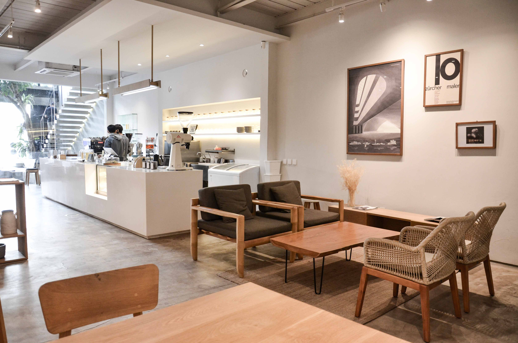 Gallery of Sawo Coffee & Roastery / Oi Architect - 6