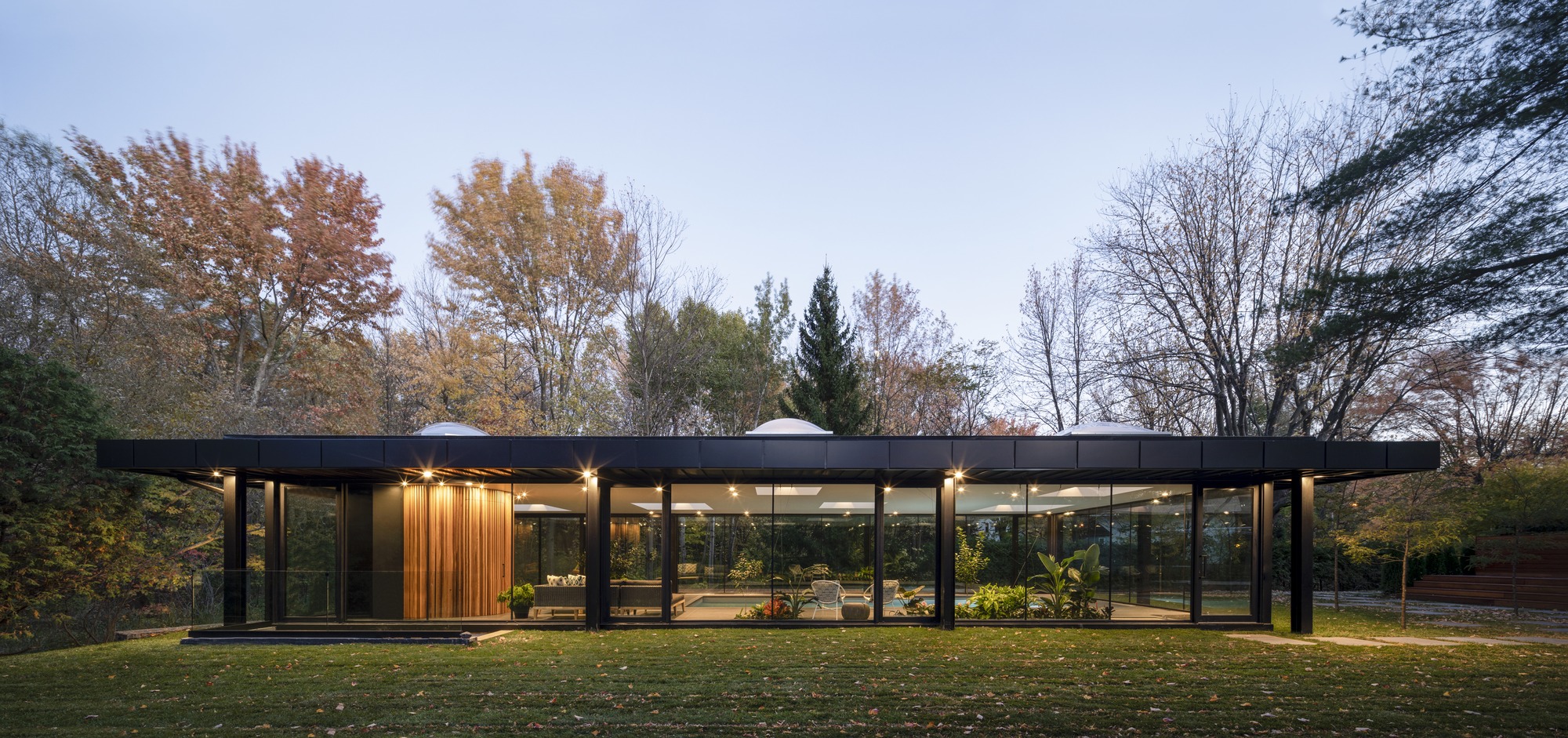 Gallery of Pavillon A / Maurice Martel Architecte - 13