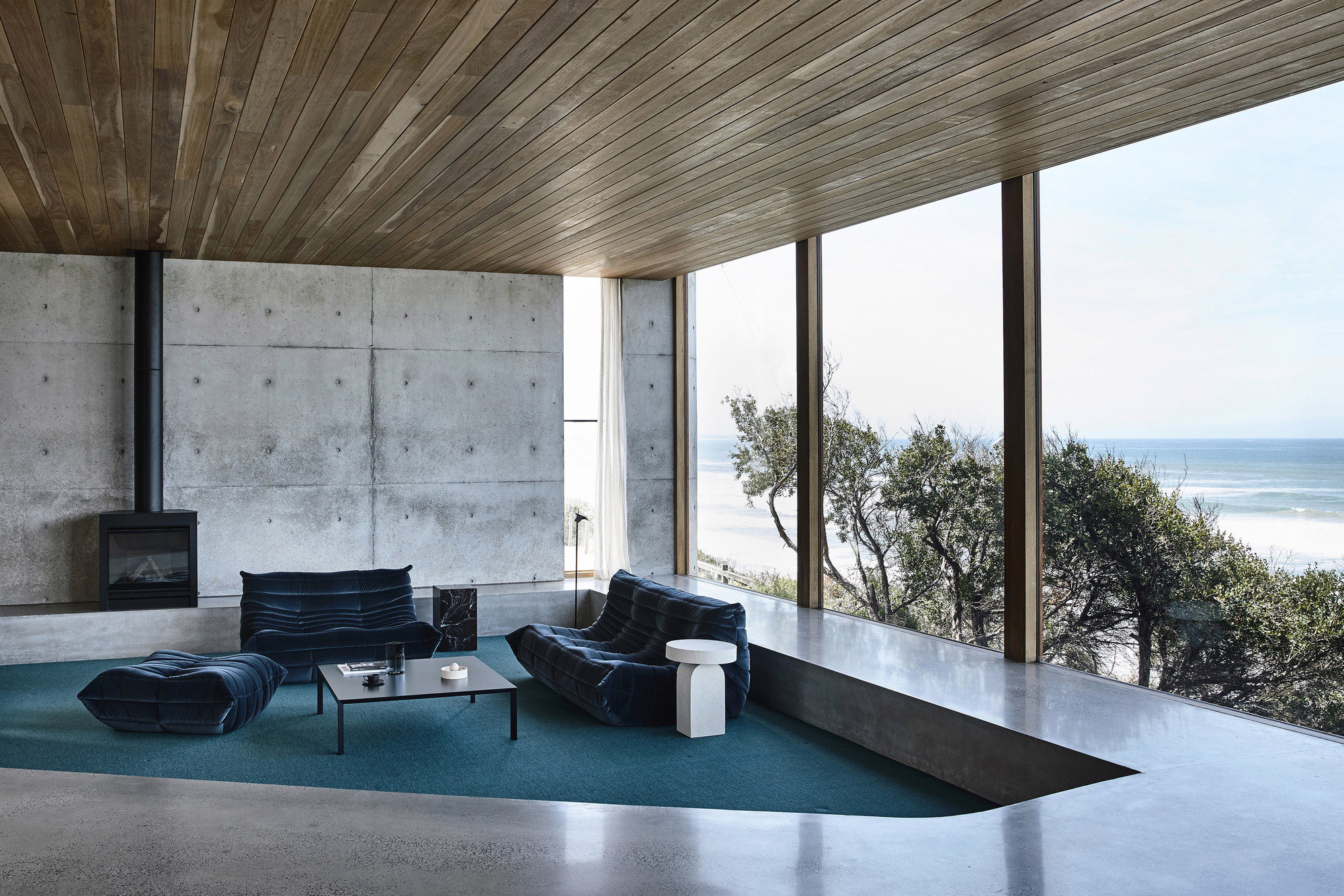 Gallery of Cliff House / Auhaus Architecture - 4
