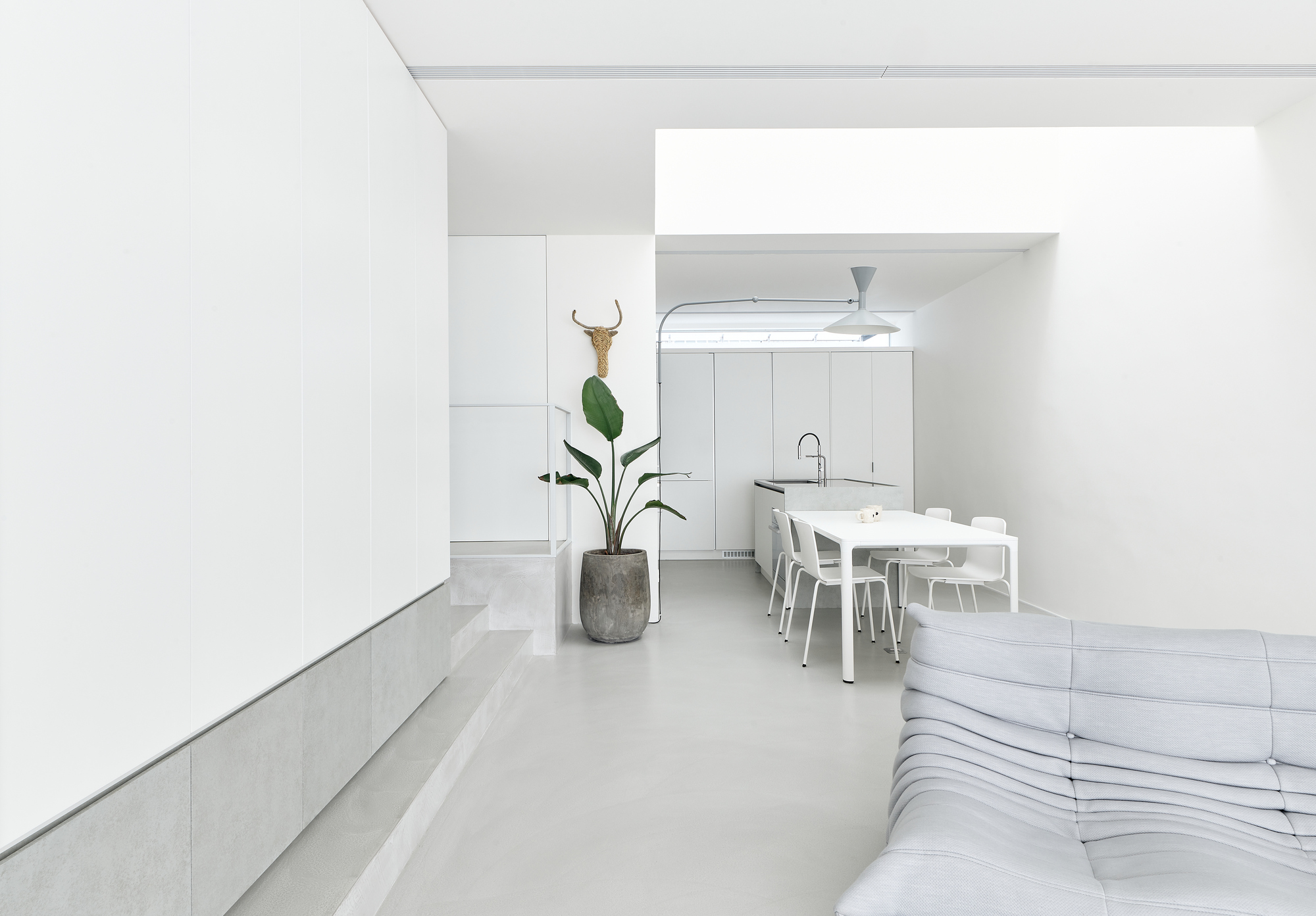 Gallery of Pan House / 2BOOKS design - 9