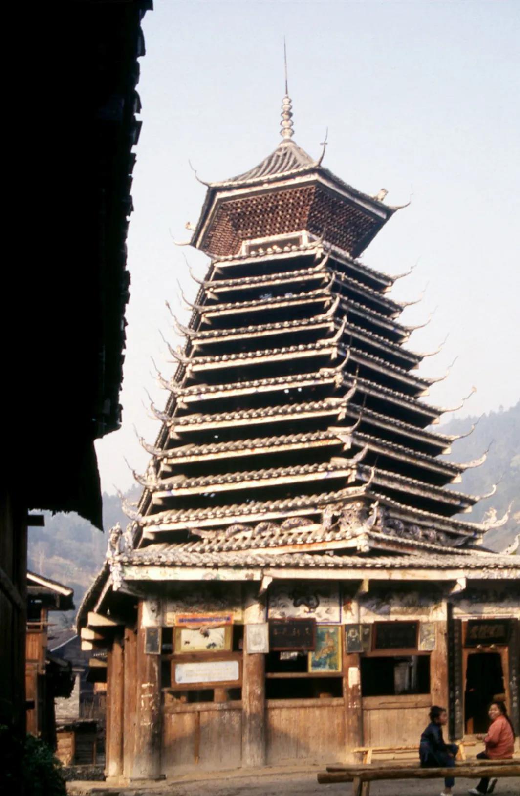 Gallery of Xing Ruan: “With External Change, Internal Consistency ...