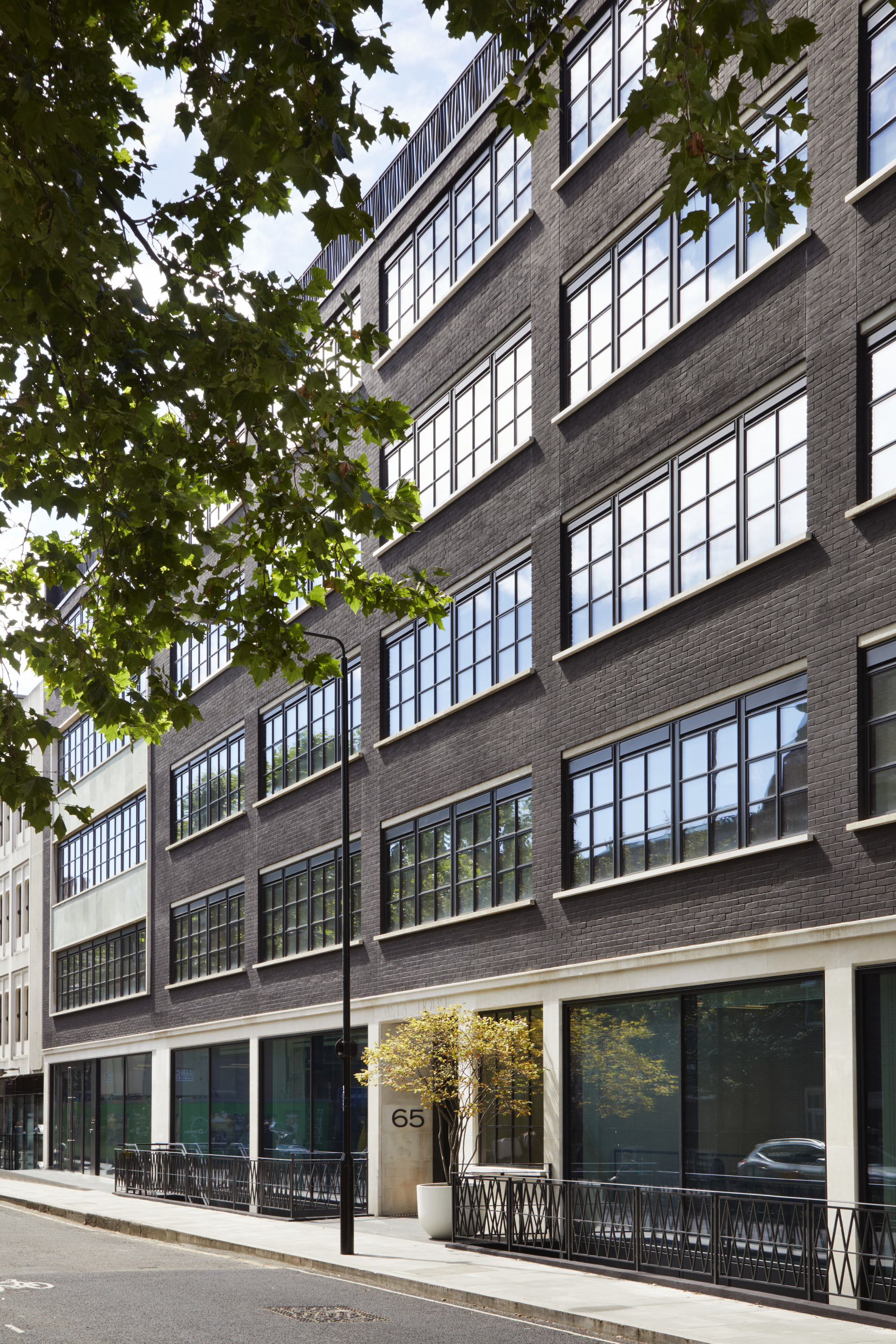 Gallery of Asta House / Make Architects - 3