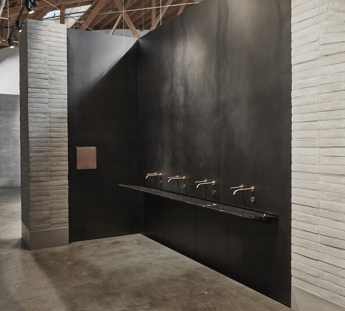 Gallery of Splash Lab LA Showroom / McLaren Excell - 13