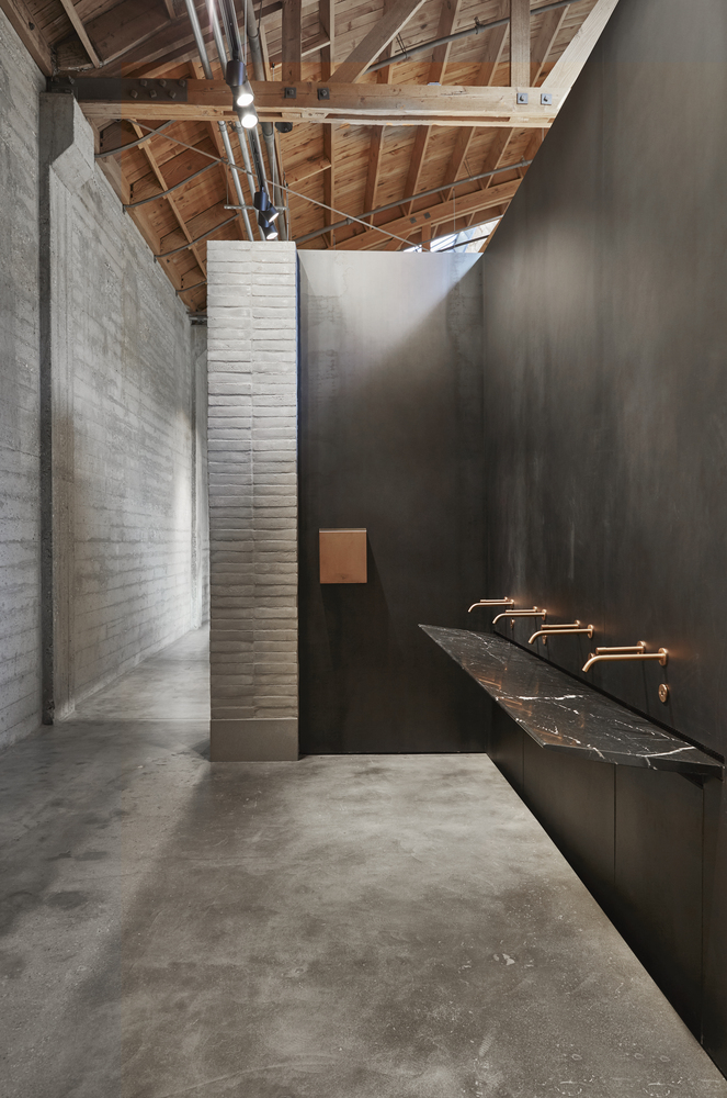 Gallery of Splash Lab LA Showroom / McLaren Excell - 14