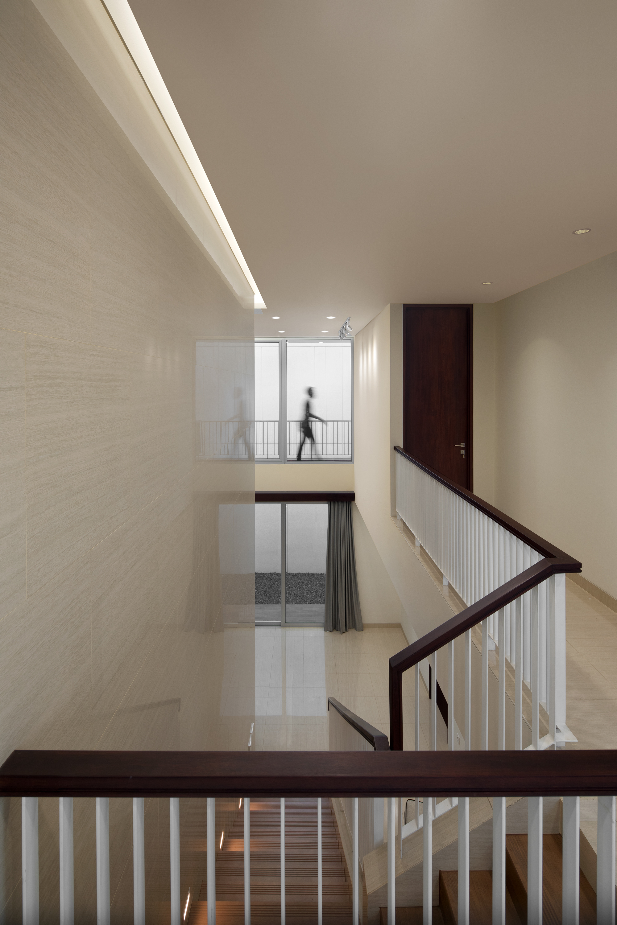 Gallery of The Silver Lining House / Studio Lawang - 8