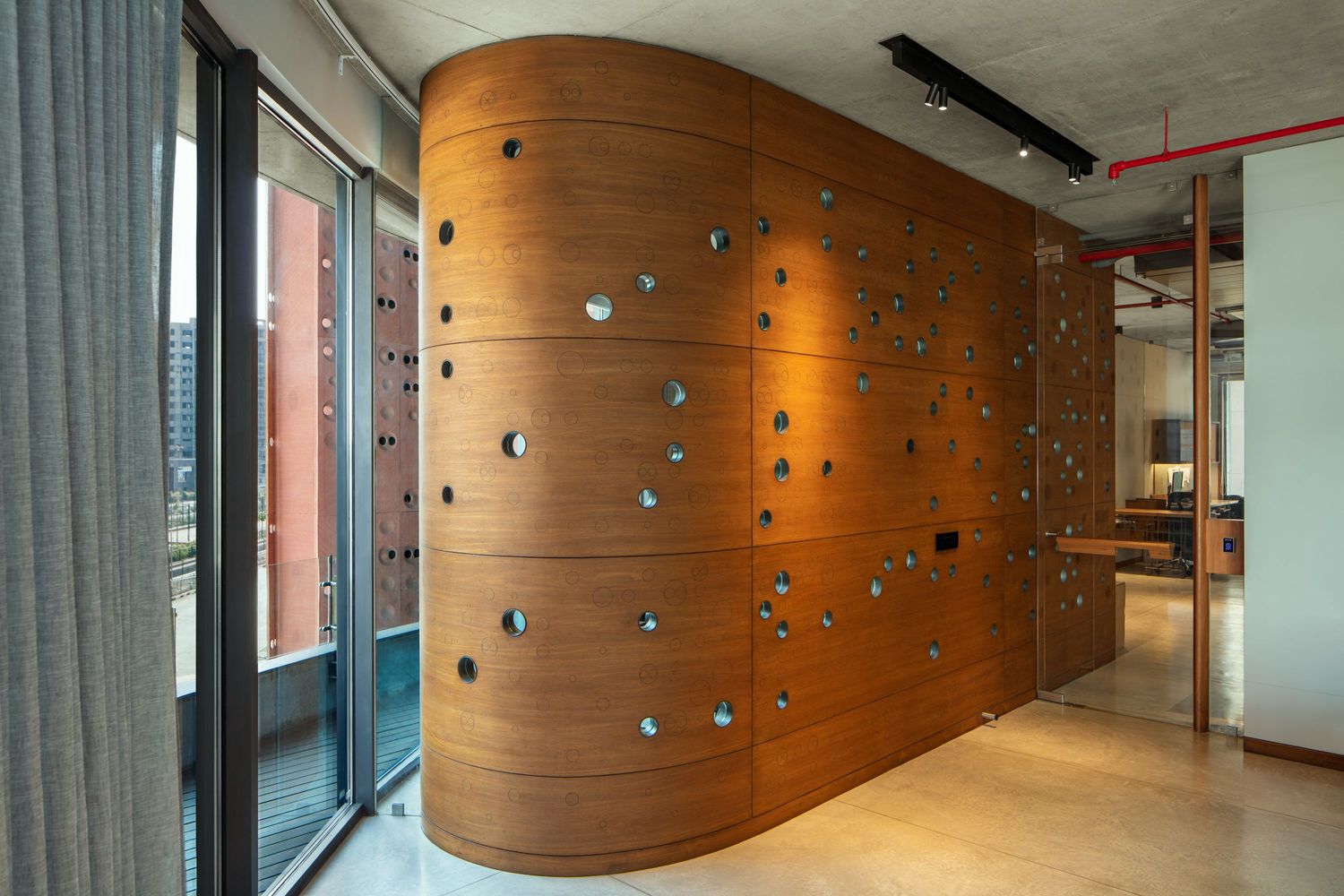 Gallery of Sangini House / Urbanscape Architects + Utopia Designs - 34