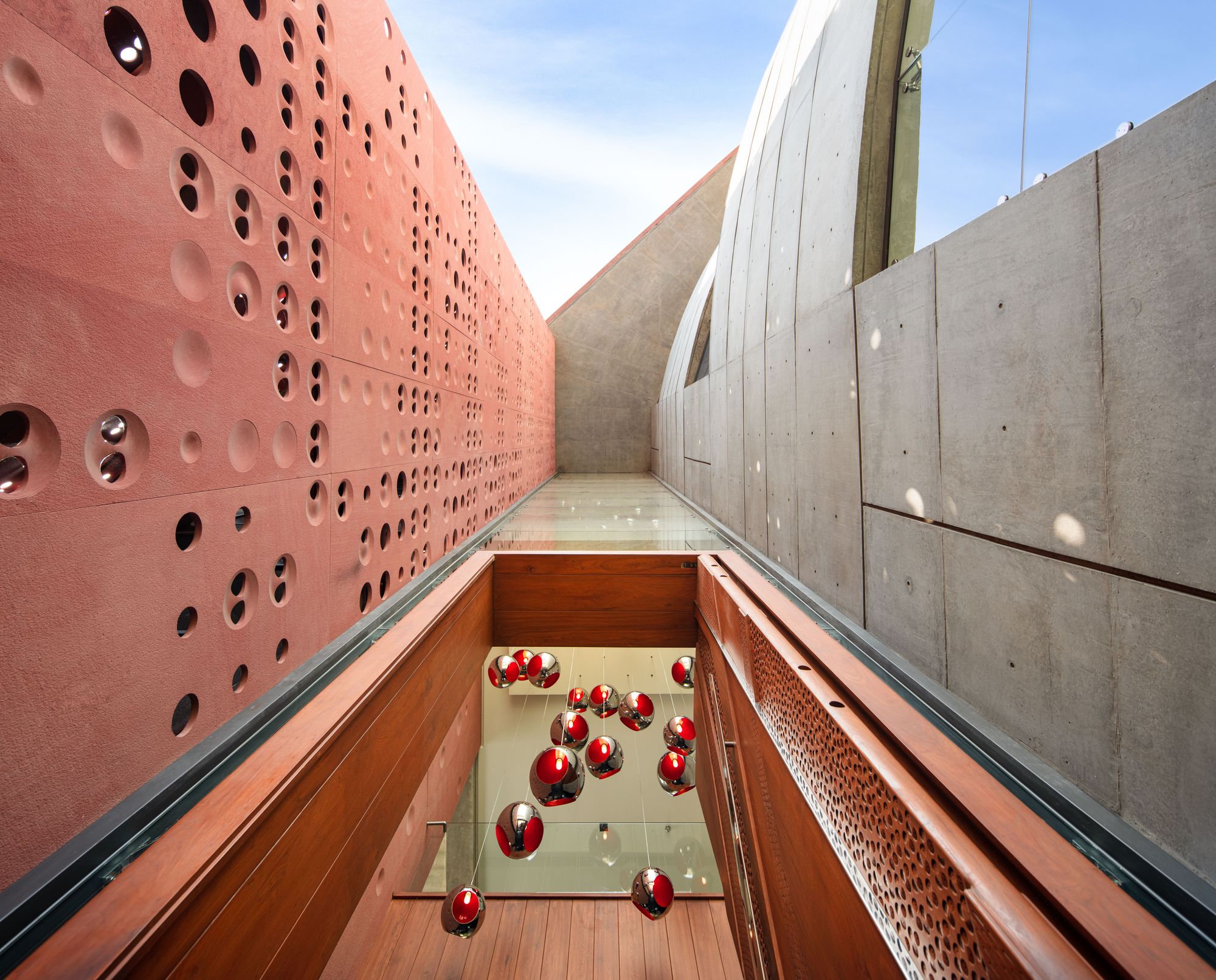 Gallery of Sangini House / Urbanscape Architects + Utopia Designs - 14