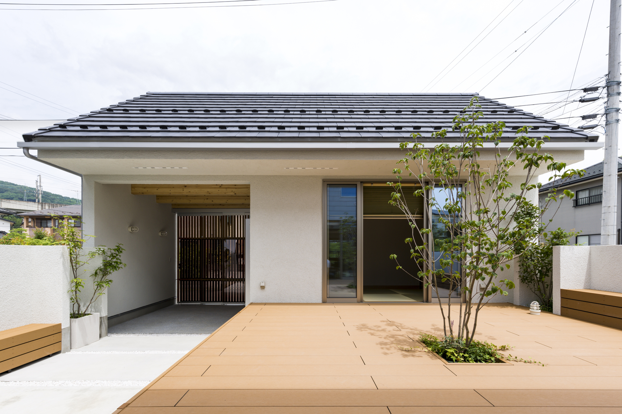 Gallery of Mon House / Royalhouse - 5