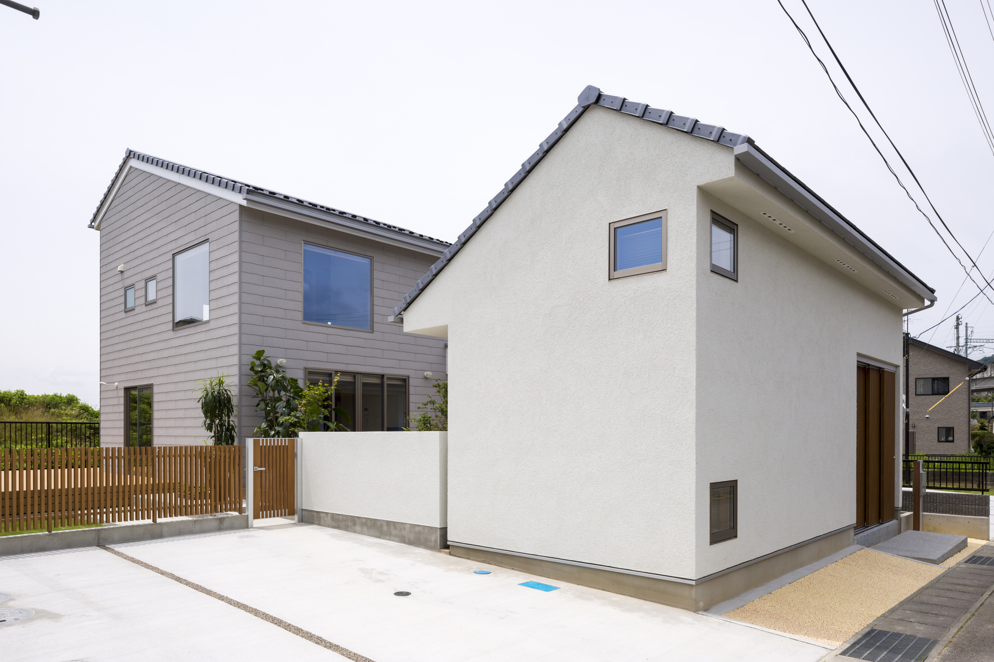 Gallery of Mon House / Royalhouse - 19