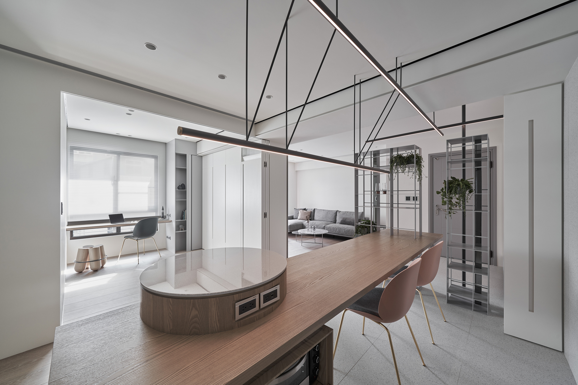 Gallery of Axis House / LCGA Design - 13