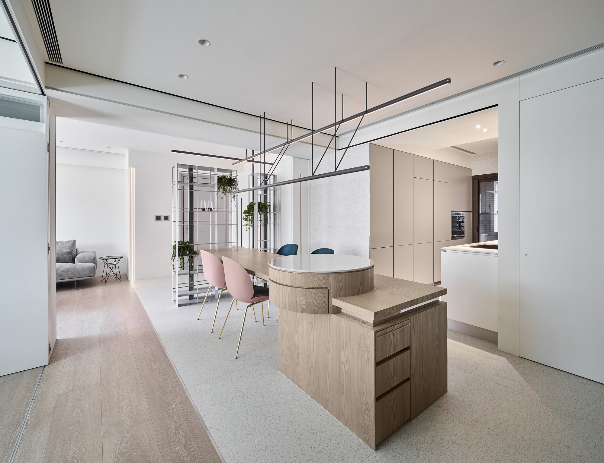 Gallery of Axis House / LCGA Design - 4