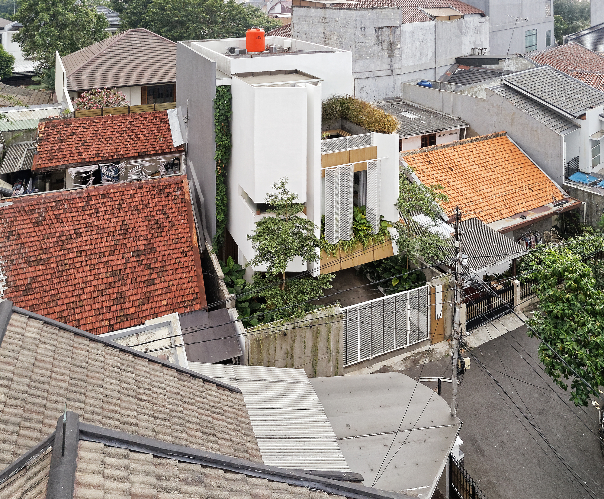 Gallery of Ster House / DELUTION - 11