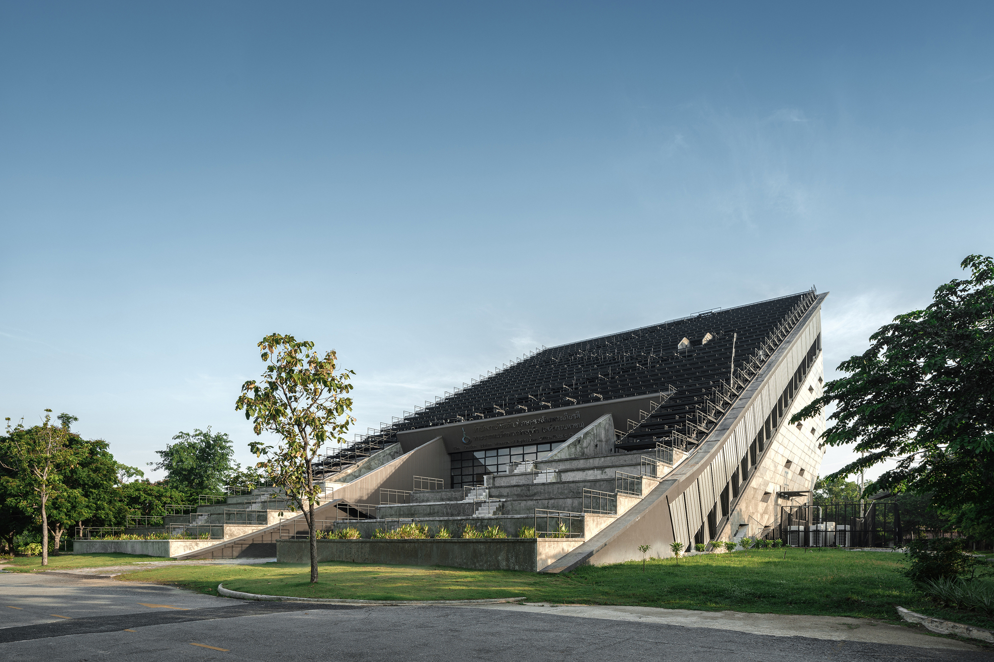 Gallery of The Golden Jubilee Museum of Agriculture Office / Plan ...