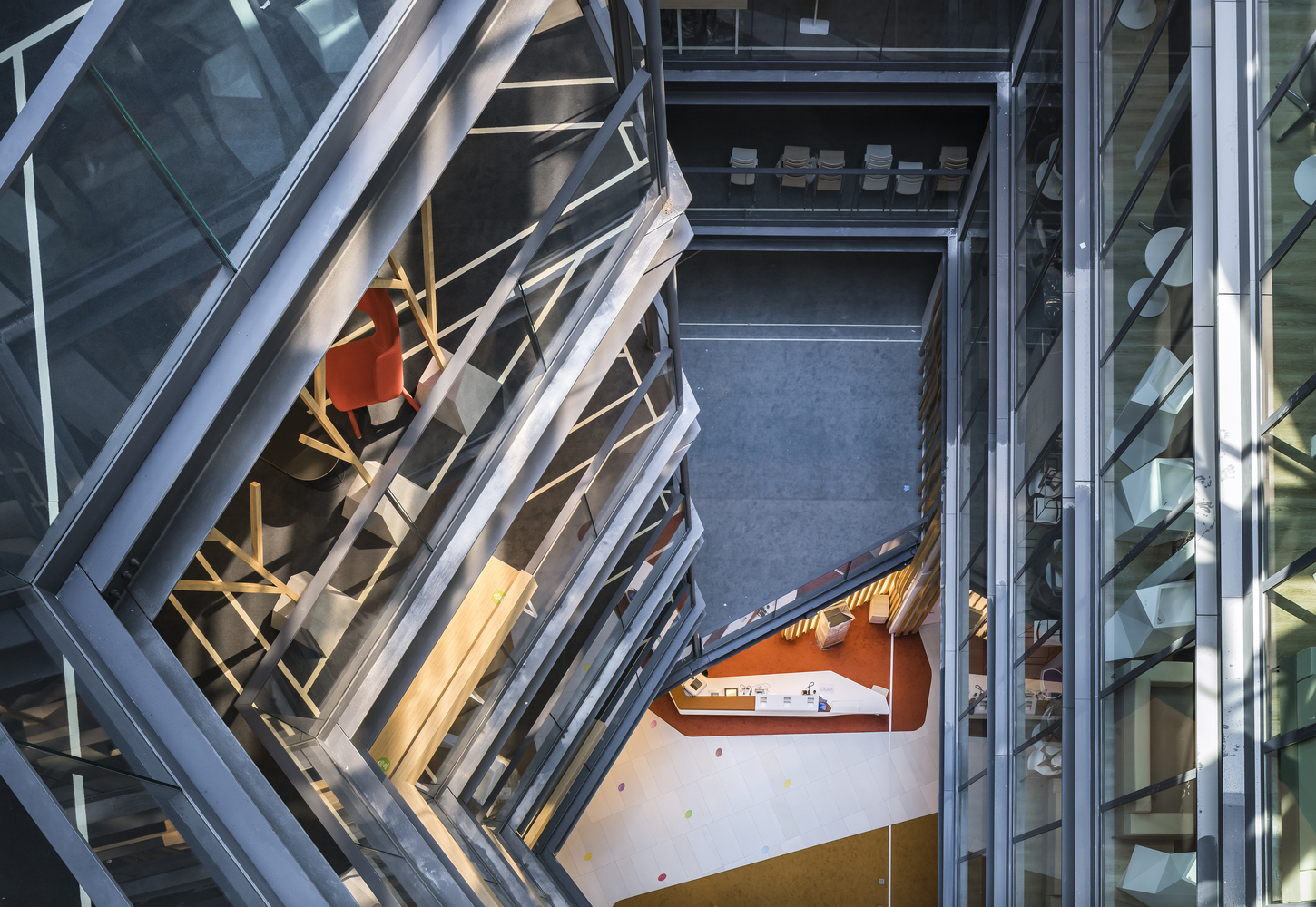 Gallery of Shift / Arte Charpentier - 19