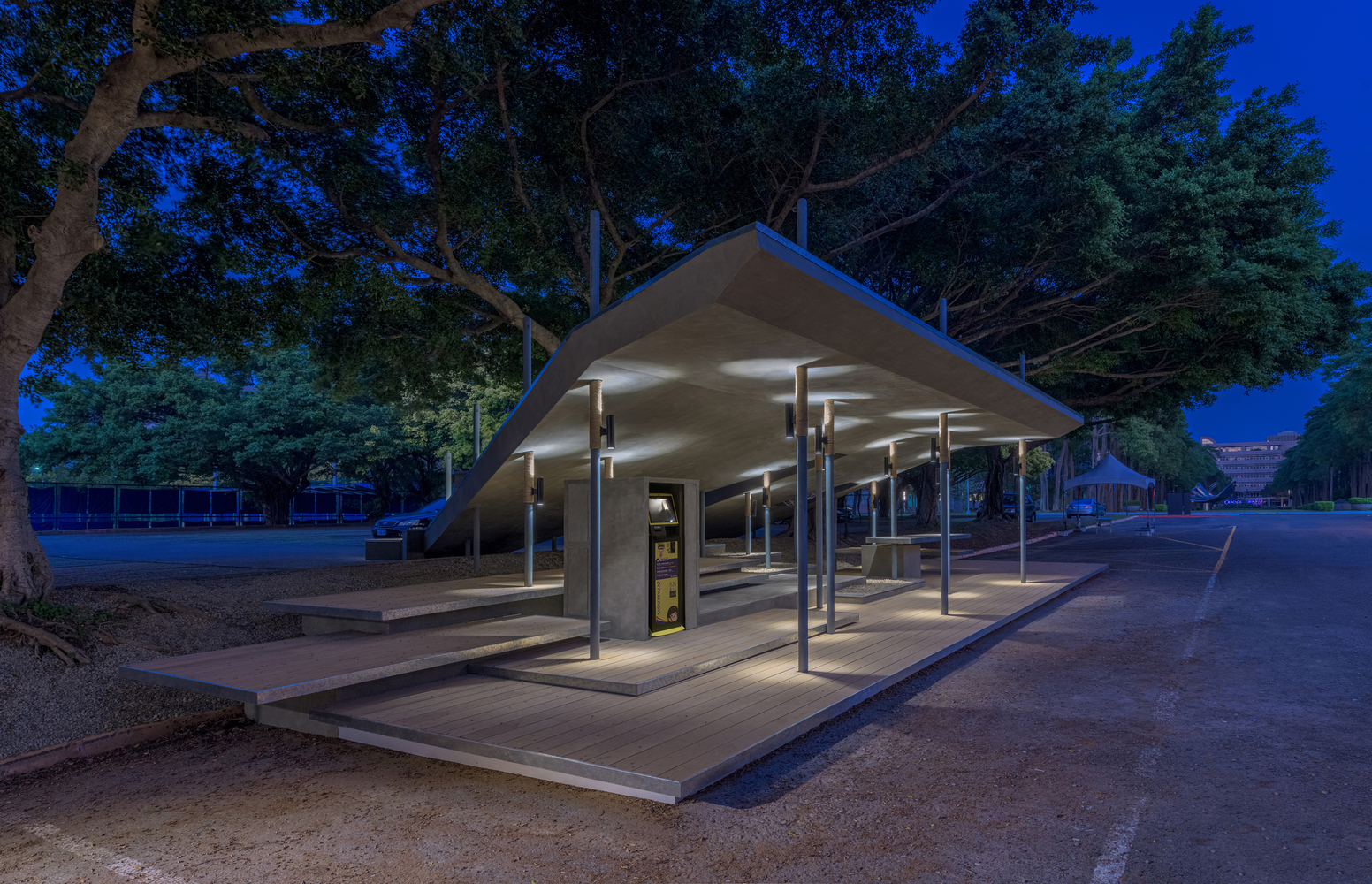 Gallery of The Bus Stop of NCTU / CHU STUDIO - 14