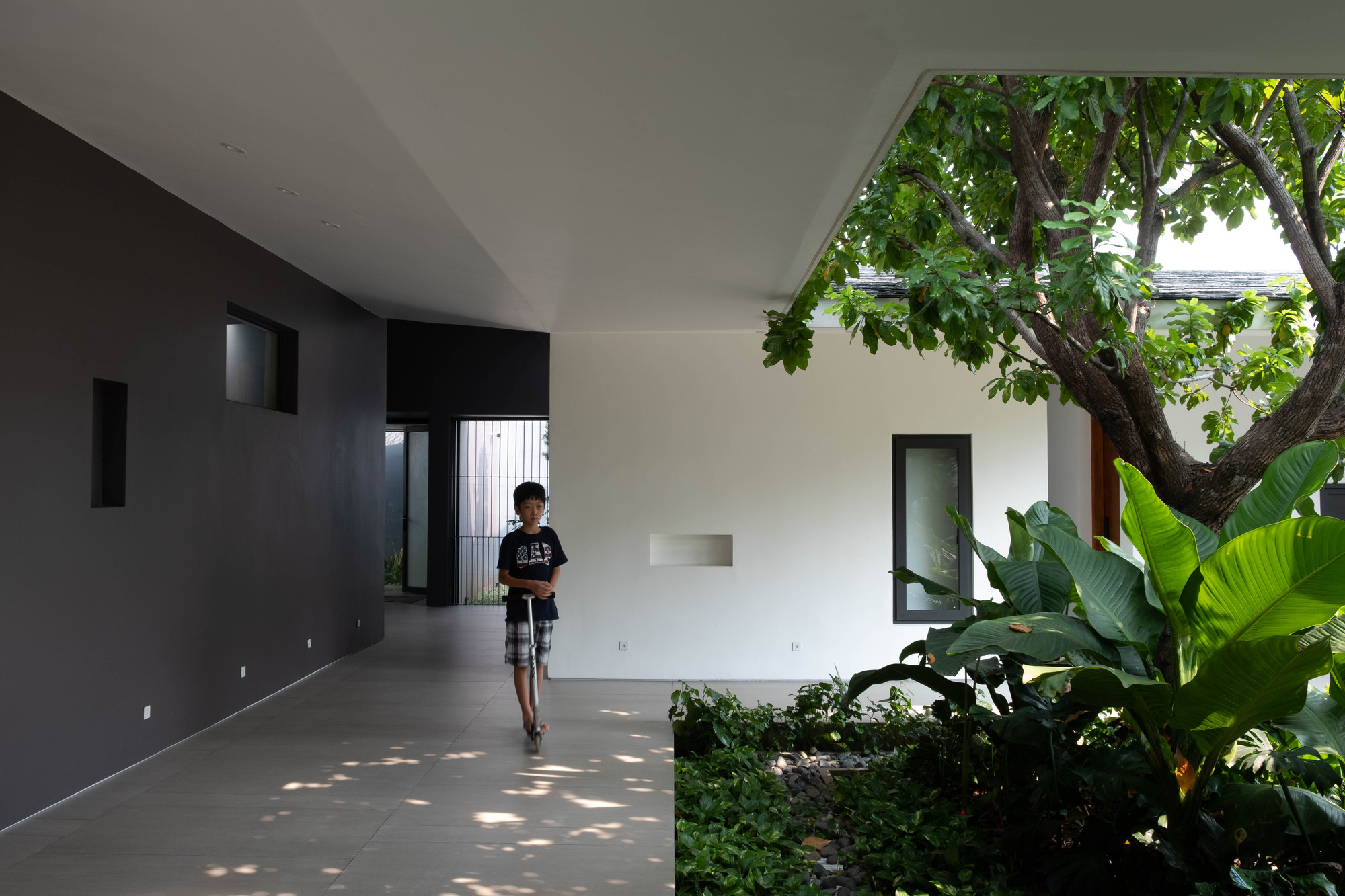 Gallery of Hoc Mon House / TAA DESIGN - 7