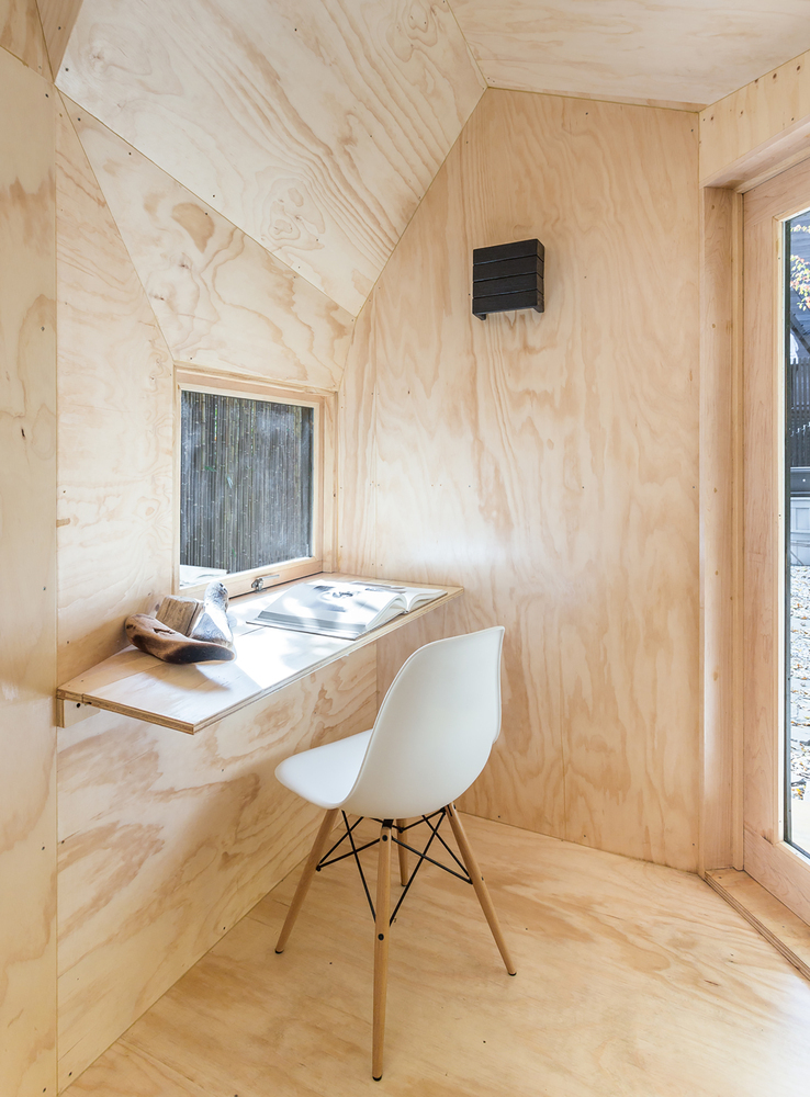 Gallery of Tiny Offices: Extensions Separating Home from Workspaces - 19