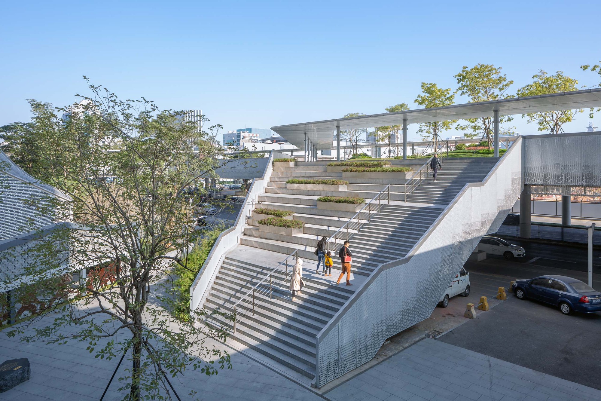 Gallery of Floating Archipelago, Pedestrian Bridge Design / FCHA - 5