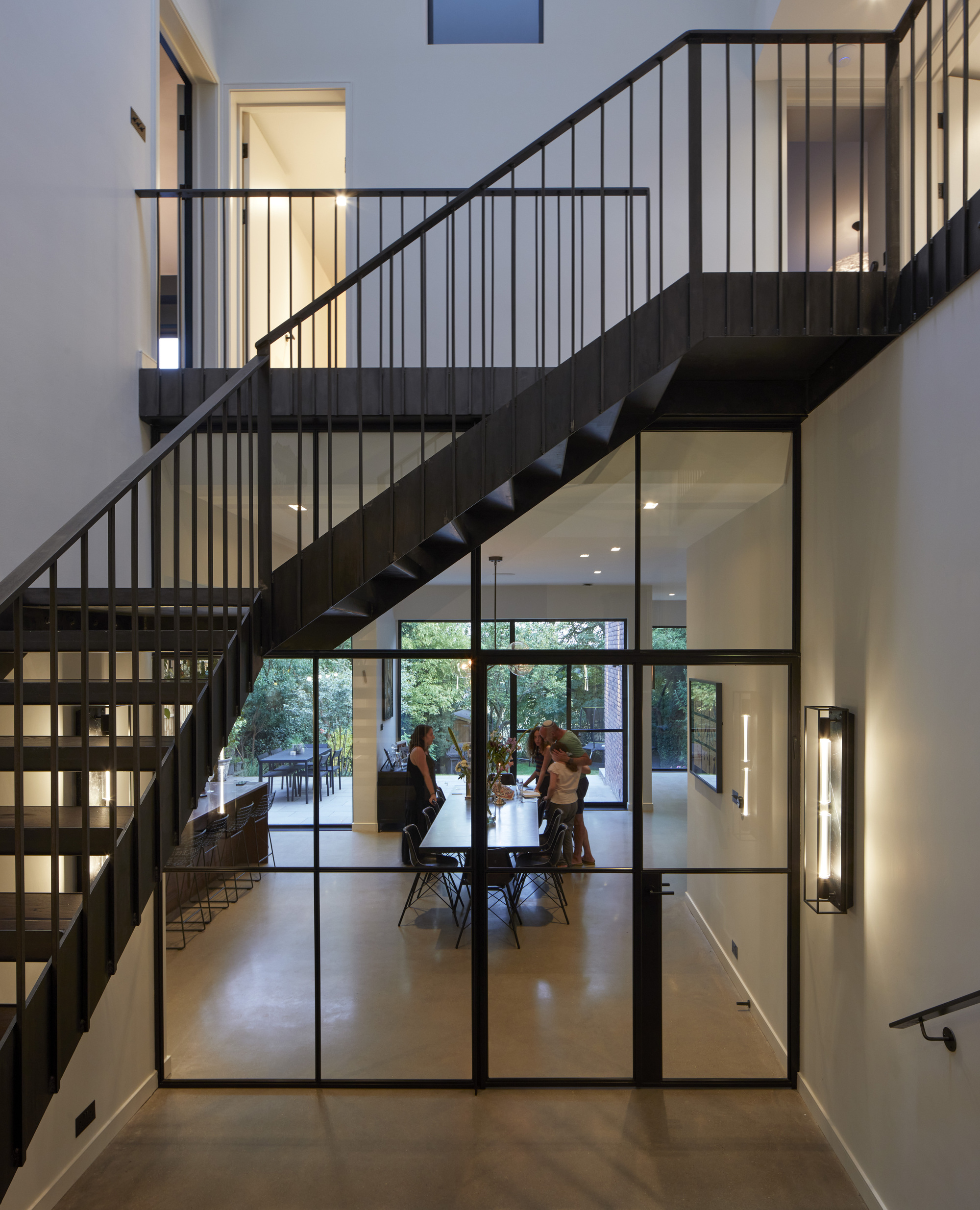 Gallery of Mill Hill House / RISE Design Studio - 6