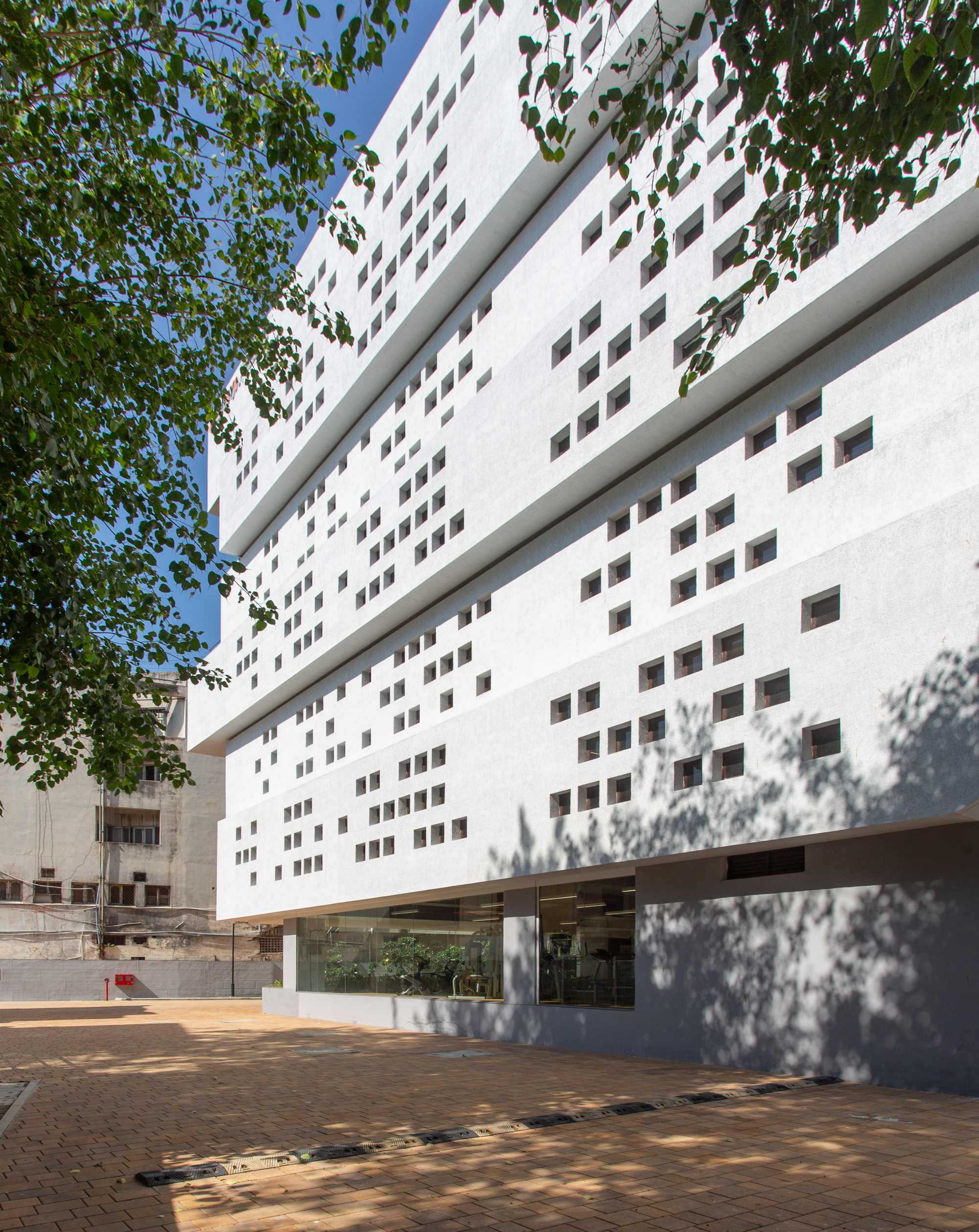 Gallery of Akshaya 27 Office Building / Sanjay Puri Architects - 8