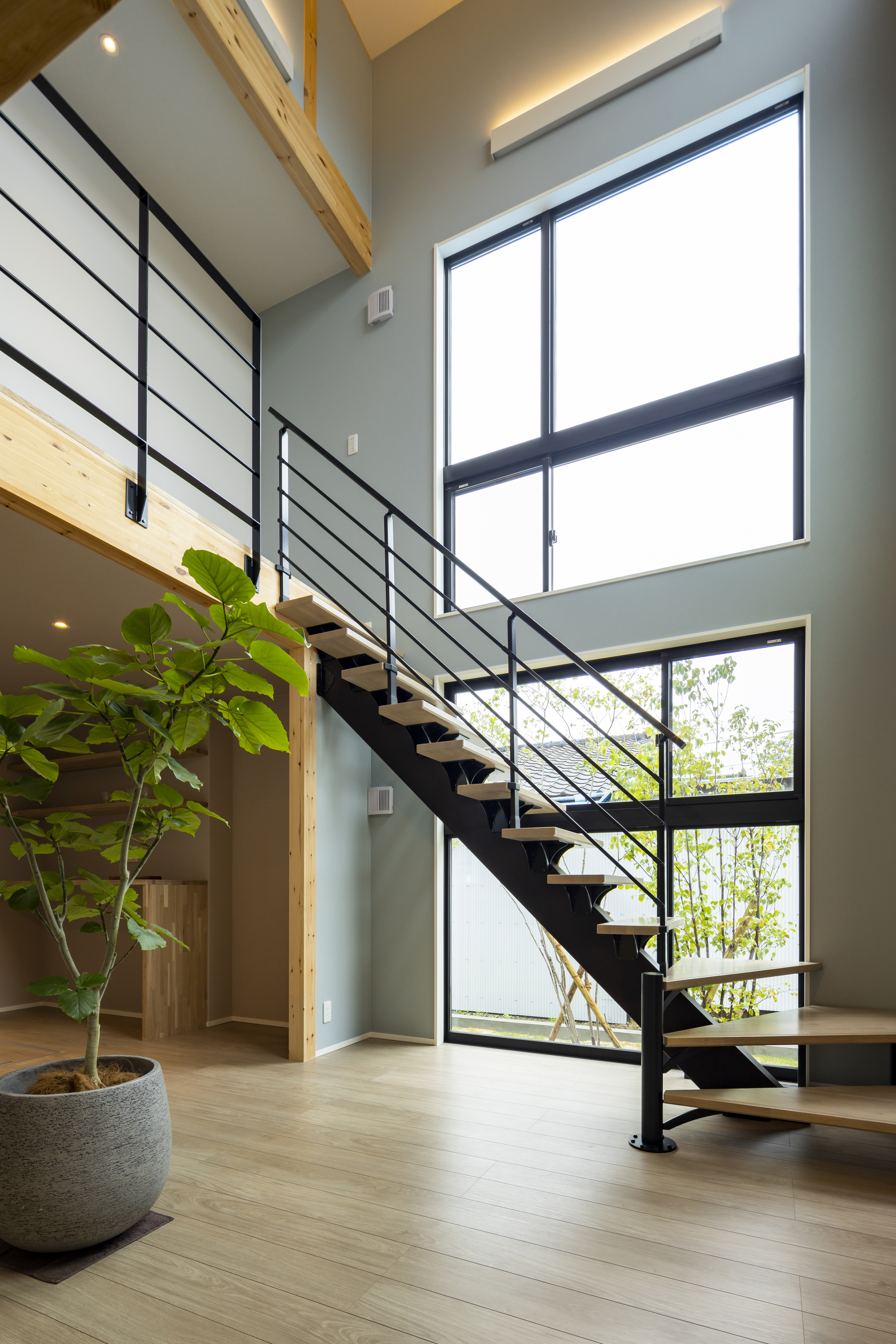 Gallery of Life Block / Royal House Co. - 11