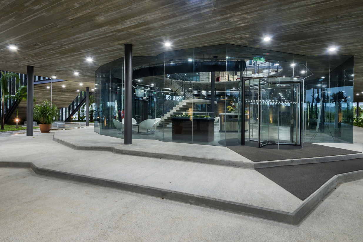 Gallery of Factory in the Forest / Design Unit Architects Snd Bhd - 27