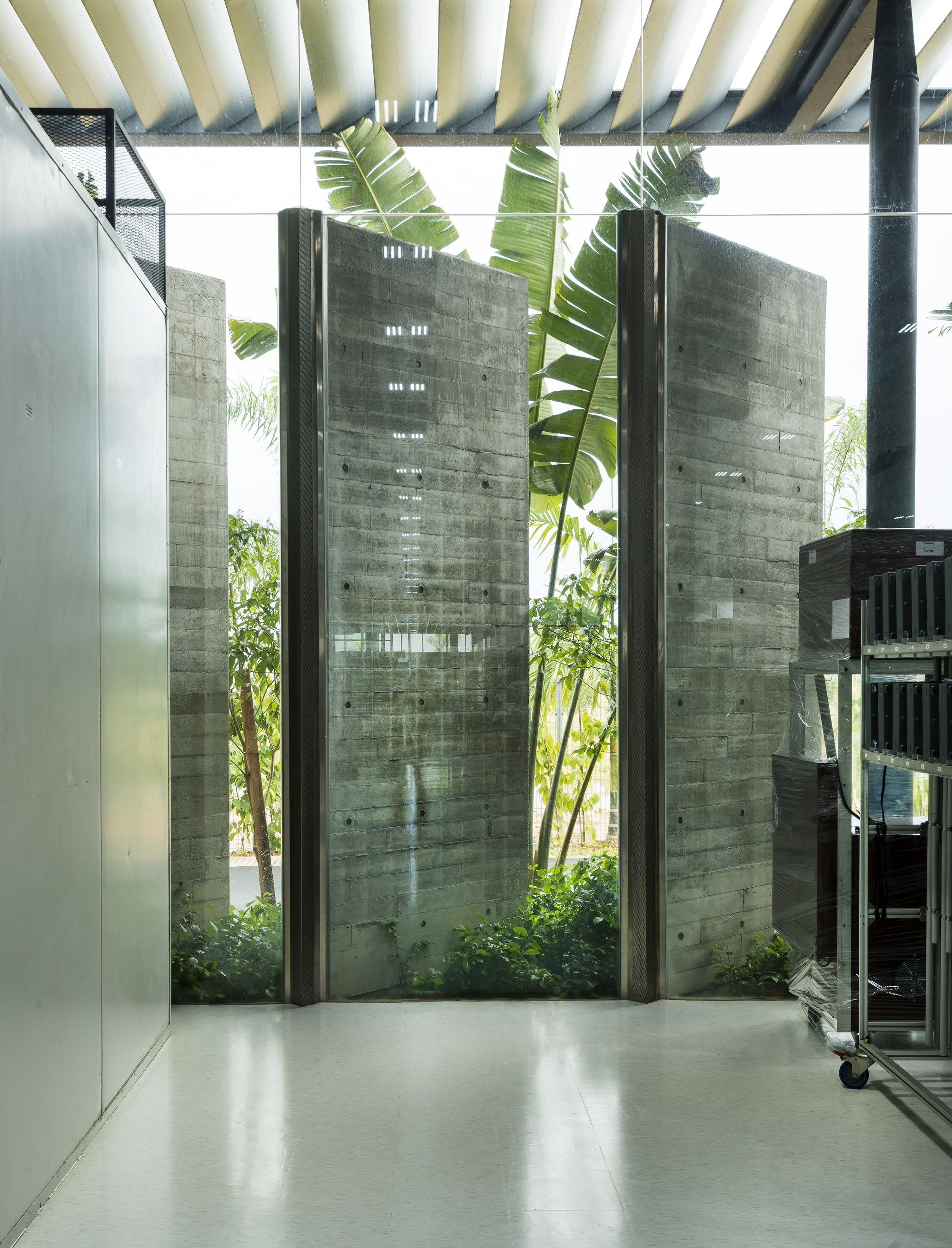 Gallery of Factory in the Forest / Design Unit Architects Snd Bhd - 22