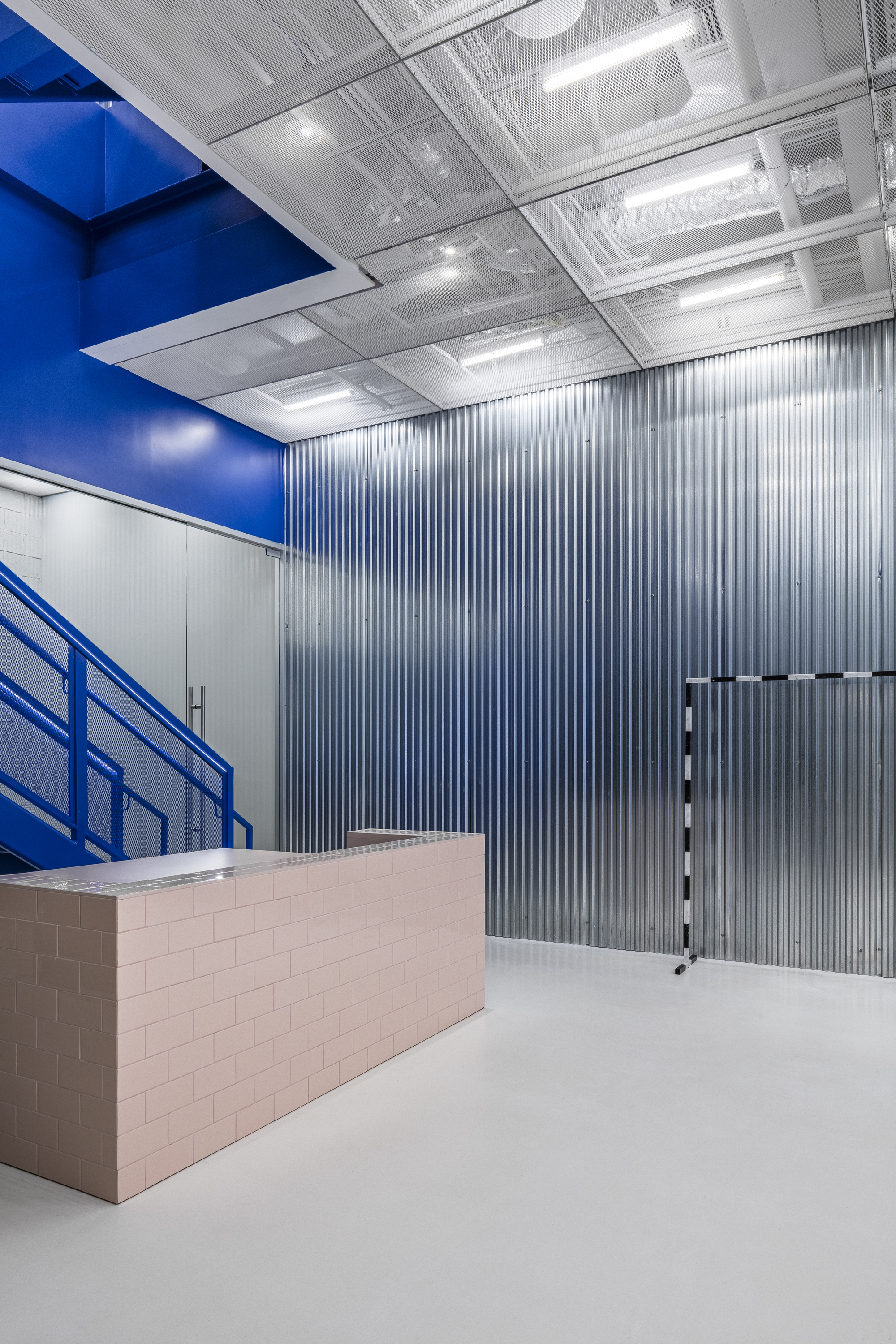 Gallery of Off-White Flagship Store Miami / Virgil Abloh + AMO - 6