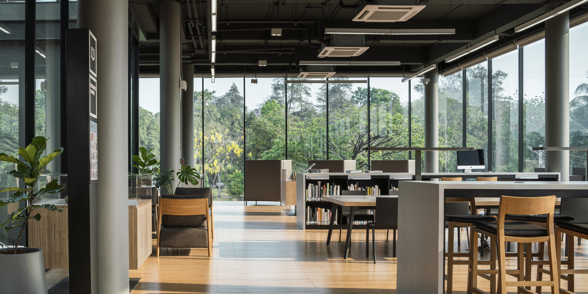 Gallery of Thailand Creative Design Center Khon Kaen / Architects 49 - 9