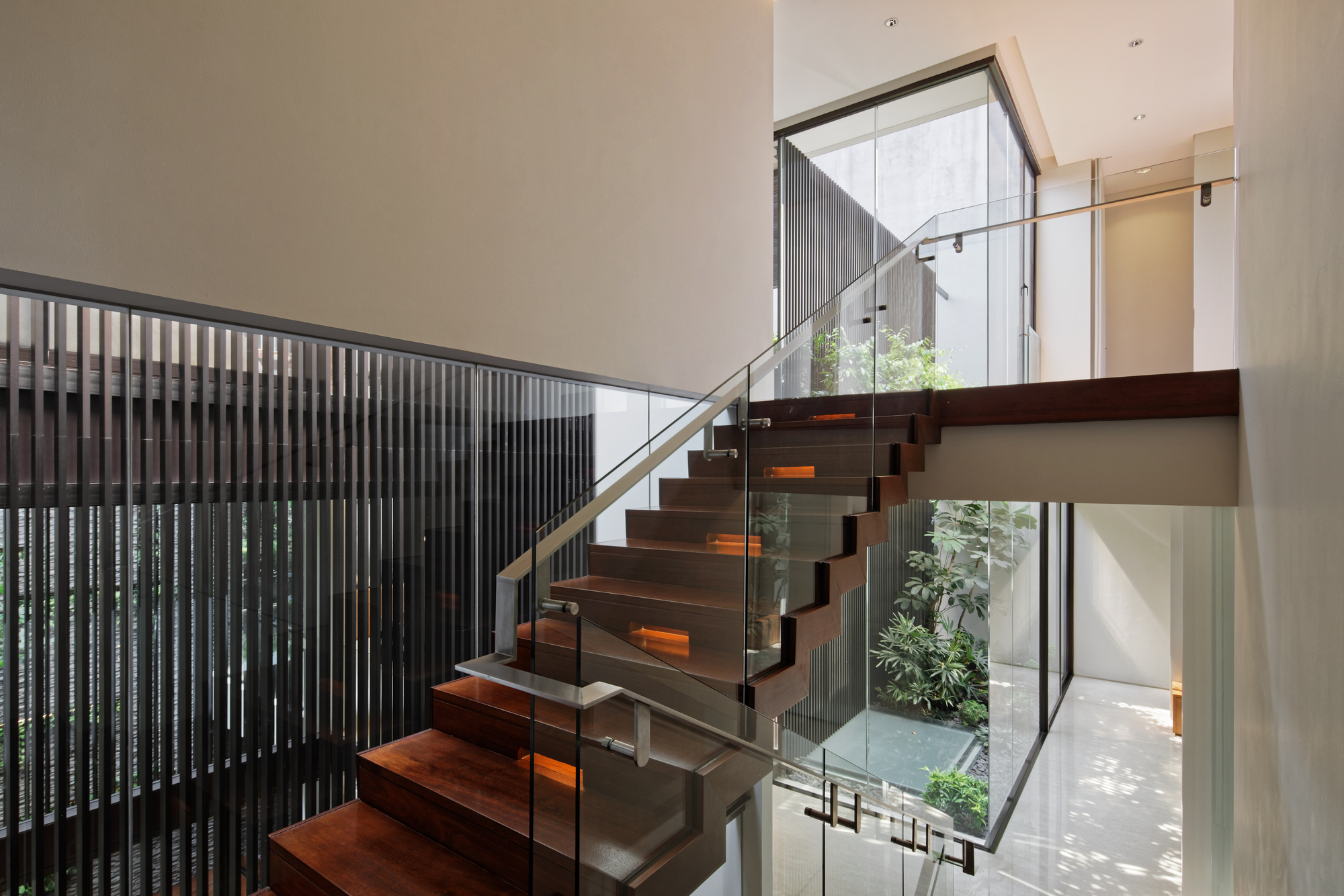 Gallery of DC 20 House / Wahana Architects - 7