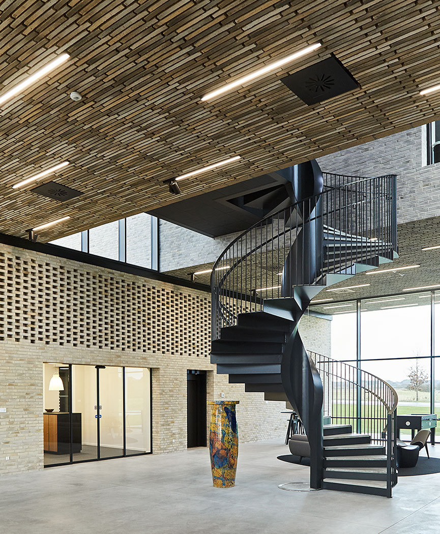 Gallery of Brick Ceilings Create New Architectural Possibilities - 4