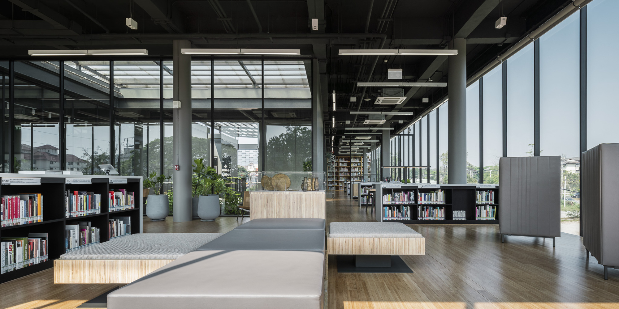 Gallery of Thailand Creative Design Center Khon Kaen / Architects 49 - 19