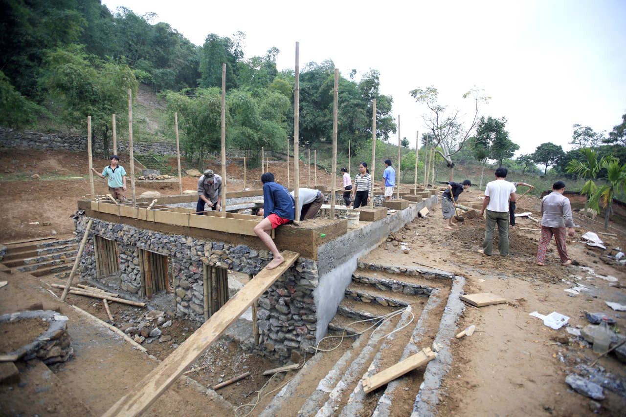 Gallery of A Look into Vietnamese Vernacular Construction: 1+1>2 Architect’s Rural Community ...
