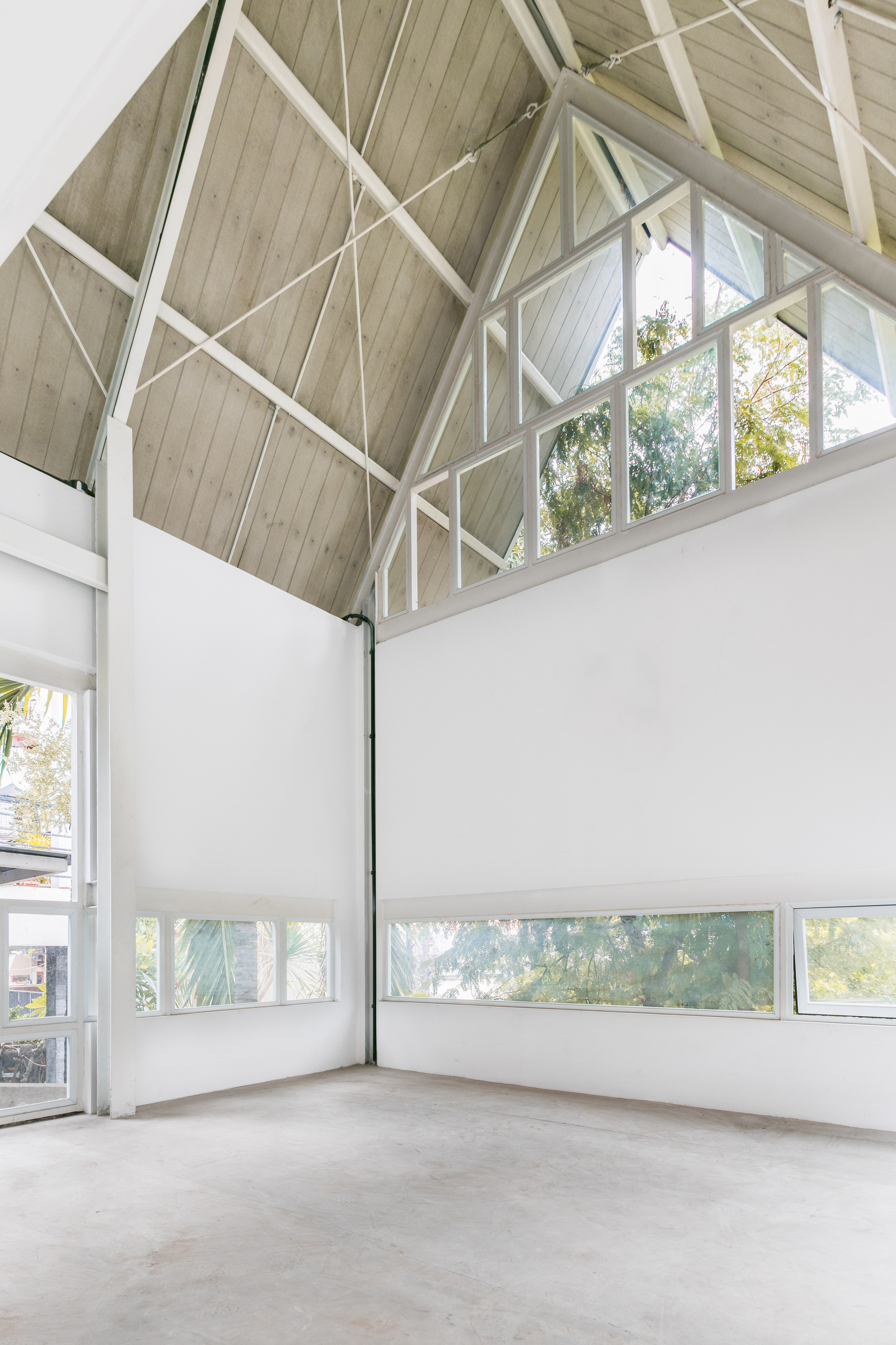 Gallery of Arsya House / Atelier Riri + Arsitek Tropis - 6