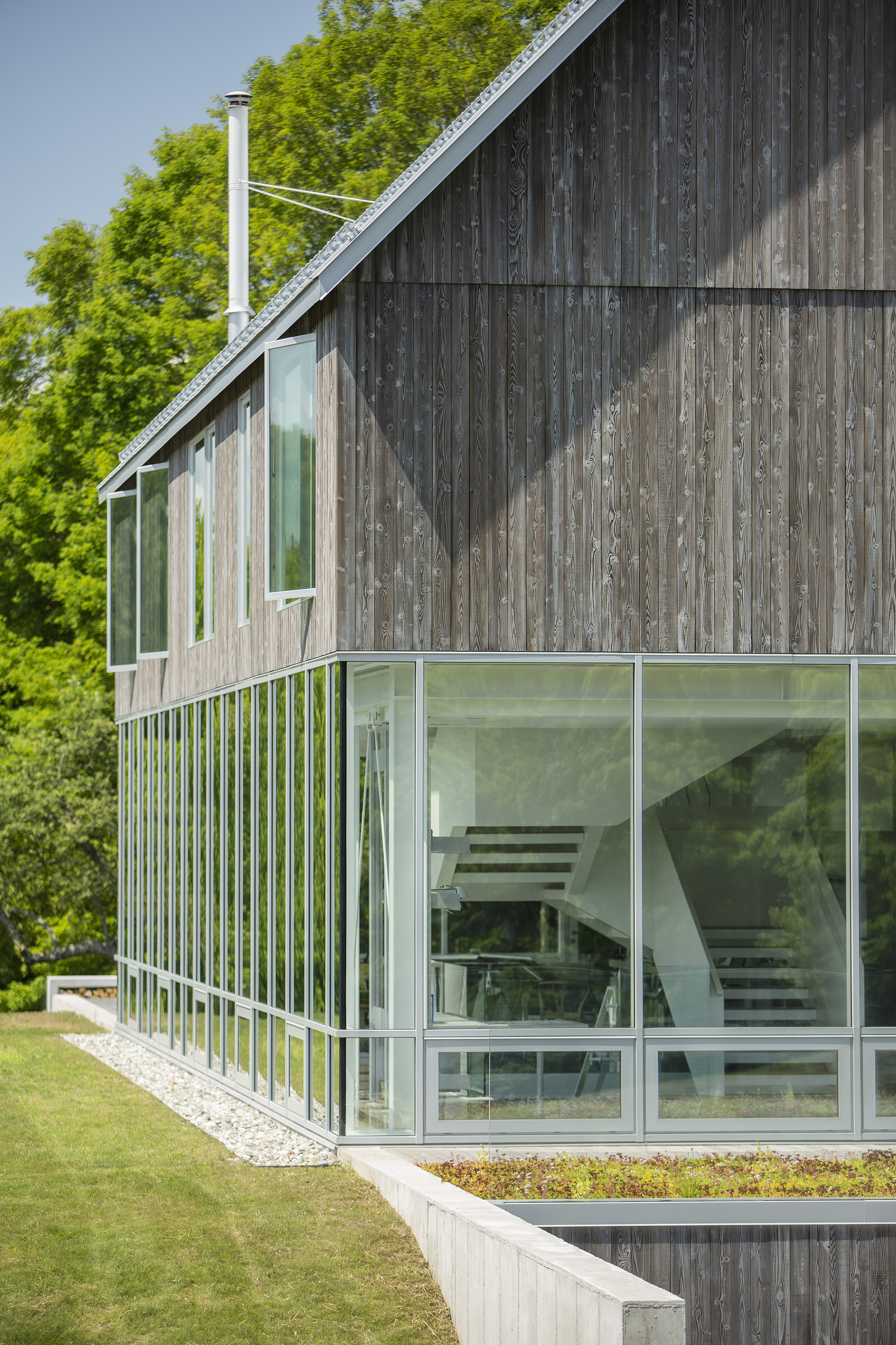 Gallery of Bank Barn / Birdseye - 11