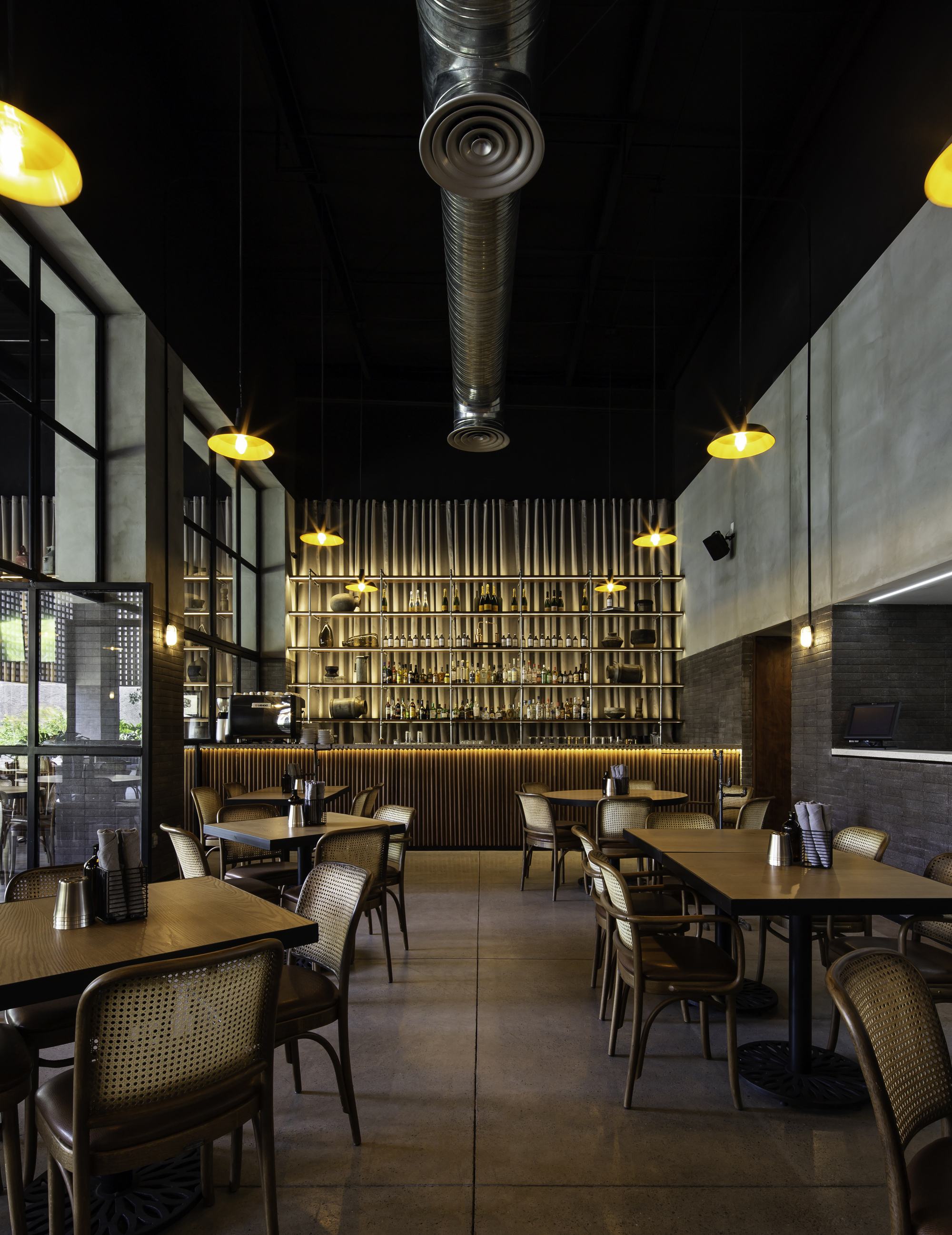 Gallery of Banal Restaurant / Reims 502 - 16