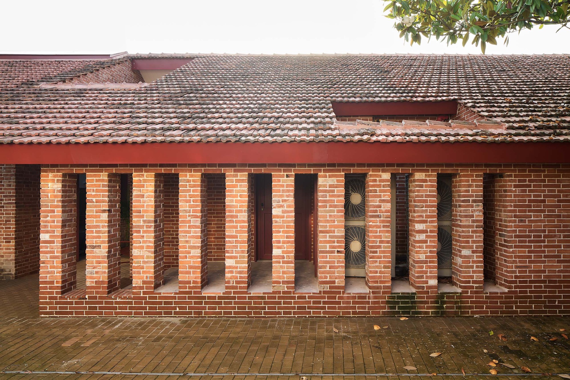 Gallery of Chongming Cultural Activity Center / Studio Ku Kan Nai - 16