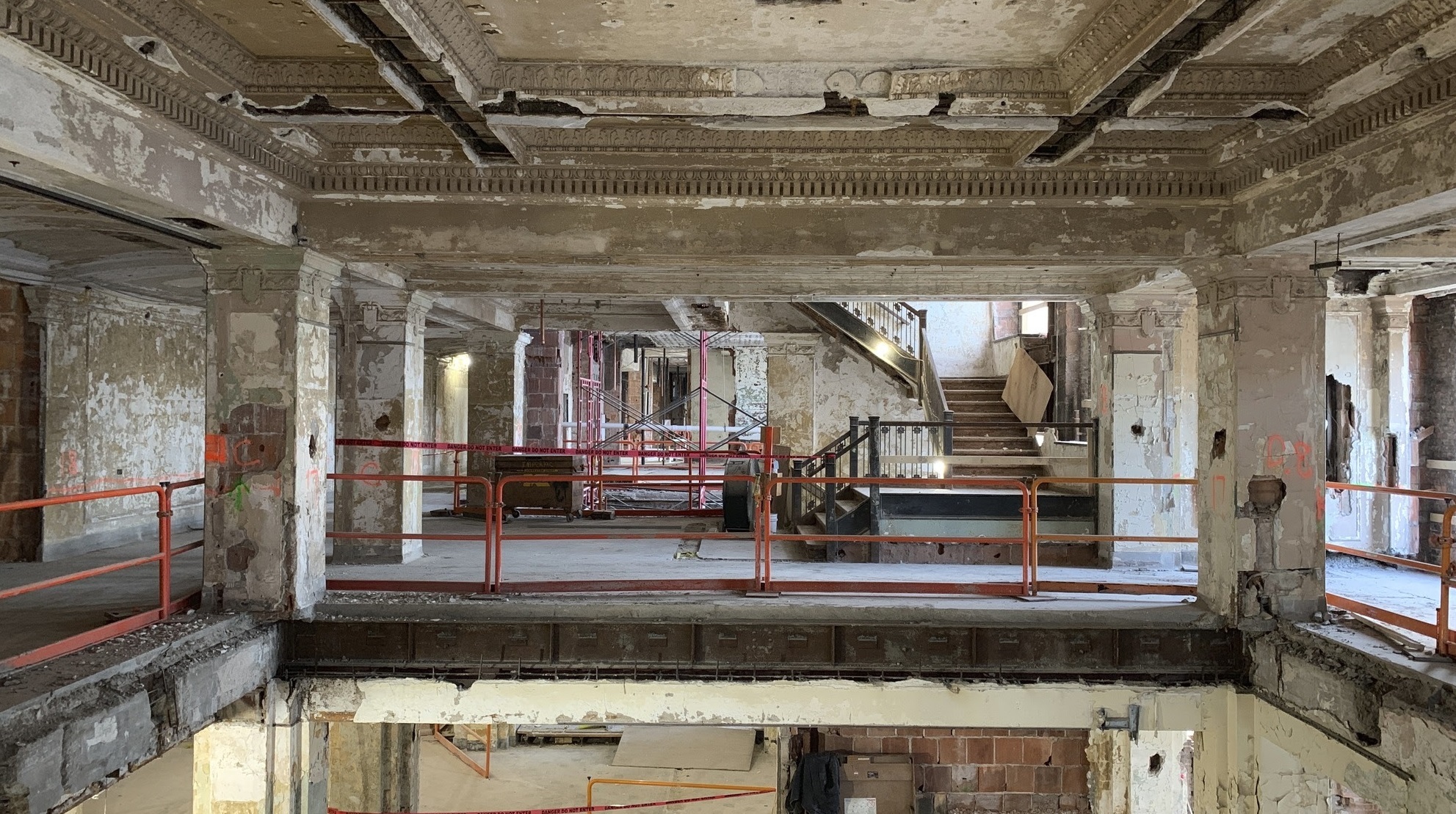 Gallery of SOM Transforms Chicago's 100-Year-Old Cook County Hospital - 8