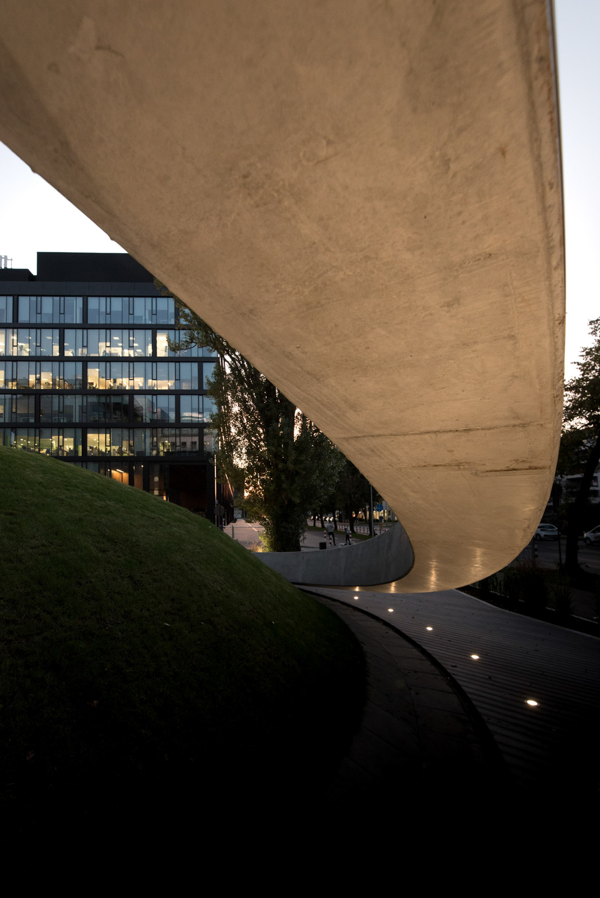 Gallery of Brain Embassy Amphitheatre / mode:lina - 21