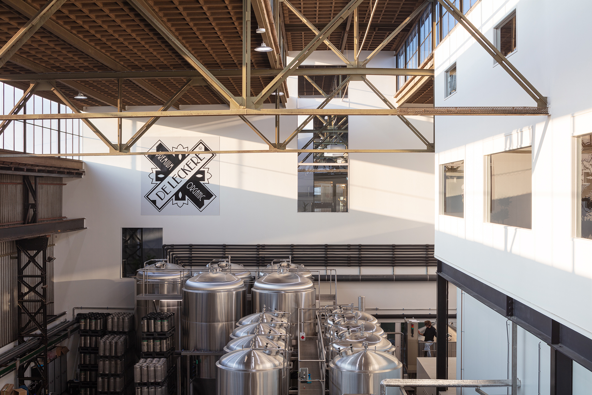 Gallery of Werkspoor Factory / Zecc Architecten - 13