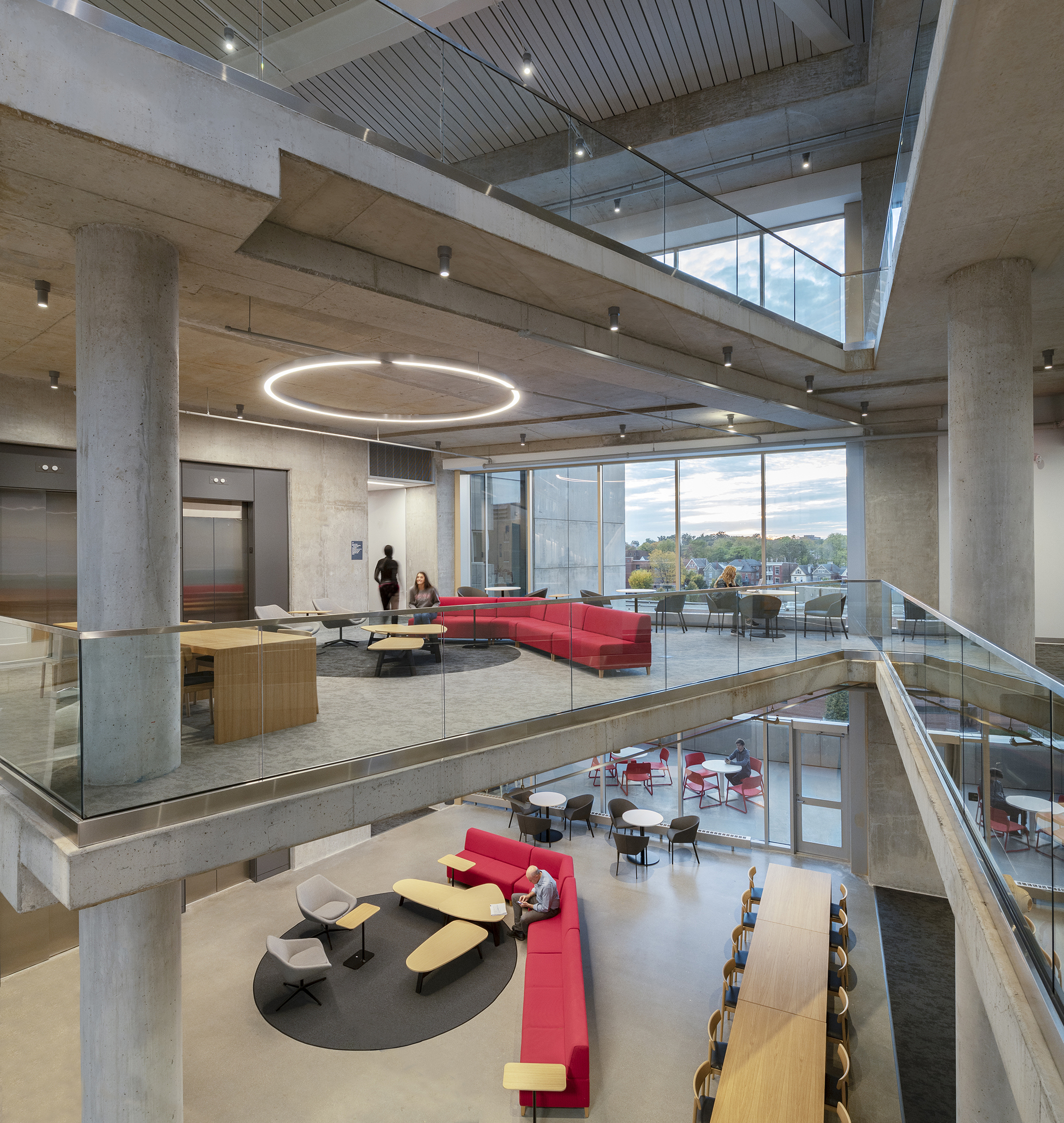 Gallery of University of Cincinnati Health Sciences Building / Perkins ...