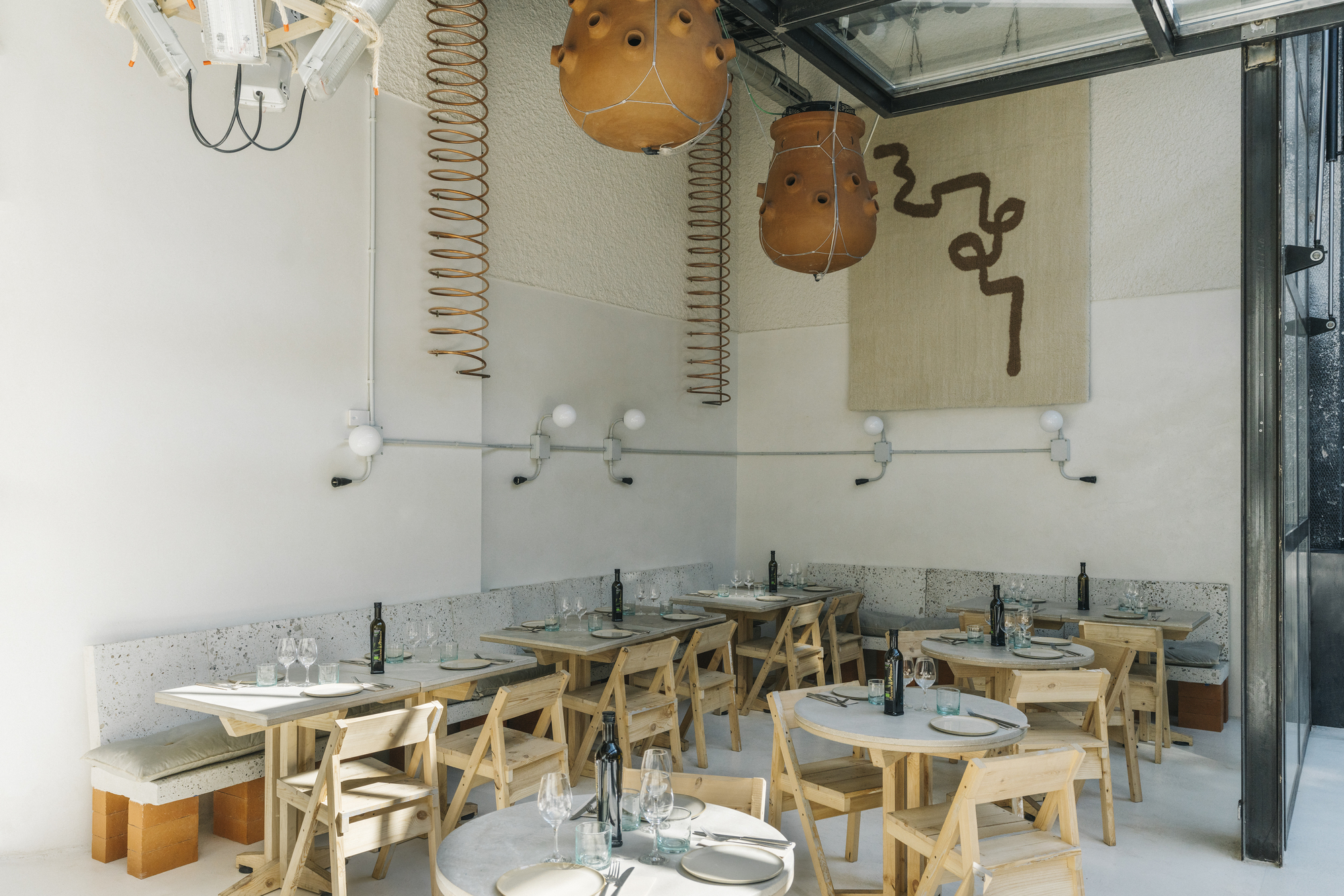 Galería de Restaurante Mo de Movimiento / Estudio Lucas Muñoz - 13