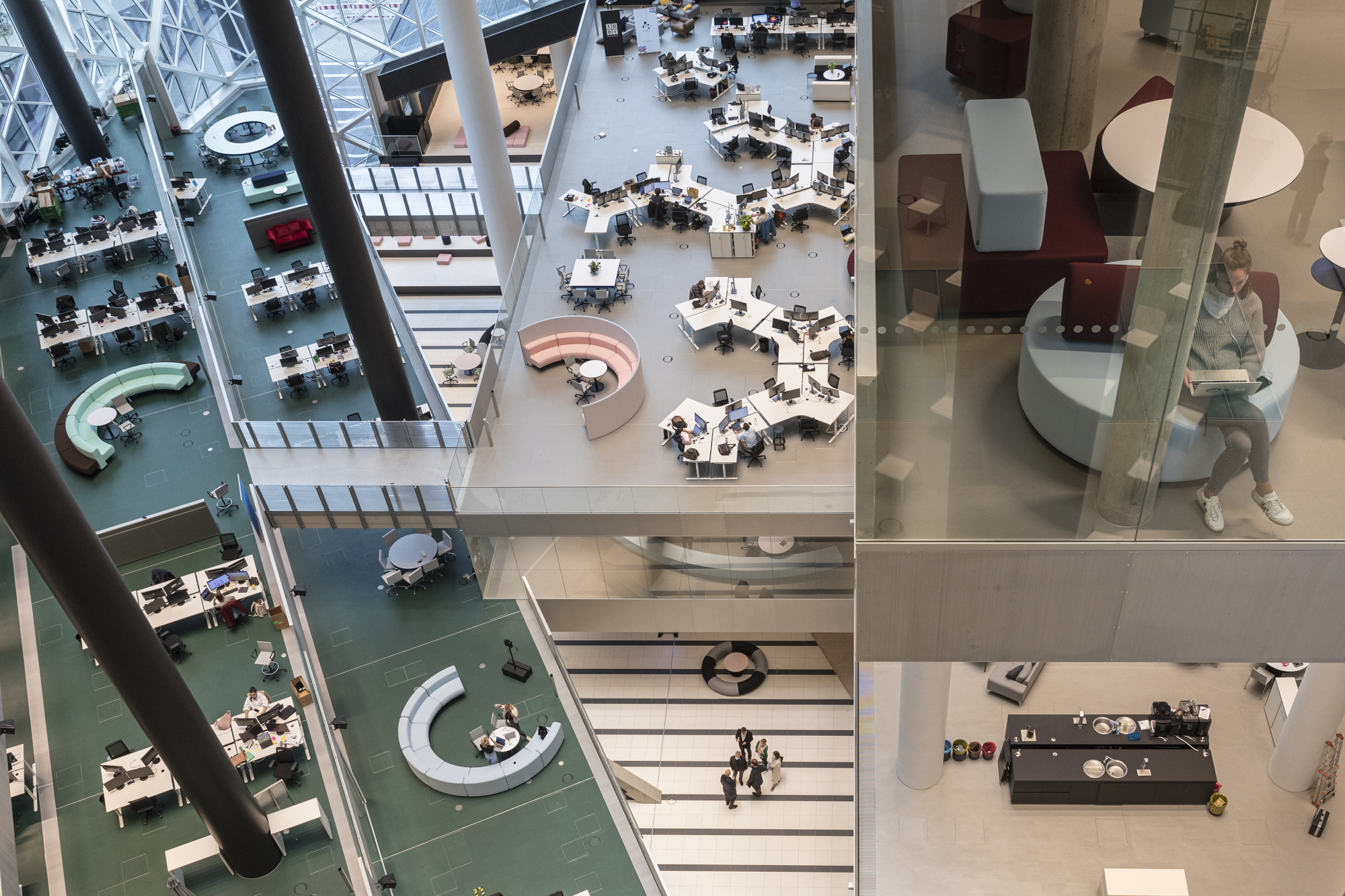 Galeria de Campus Axel Springer / OMA - 10