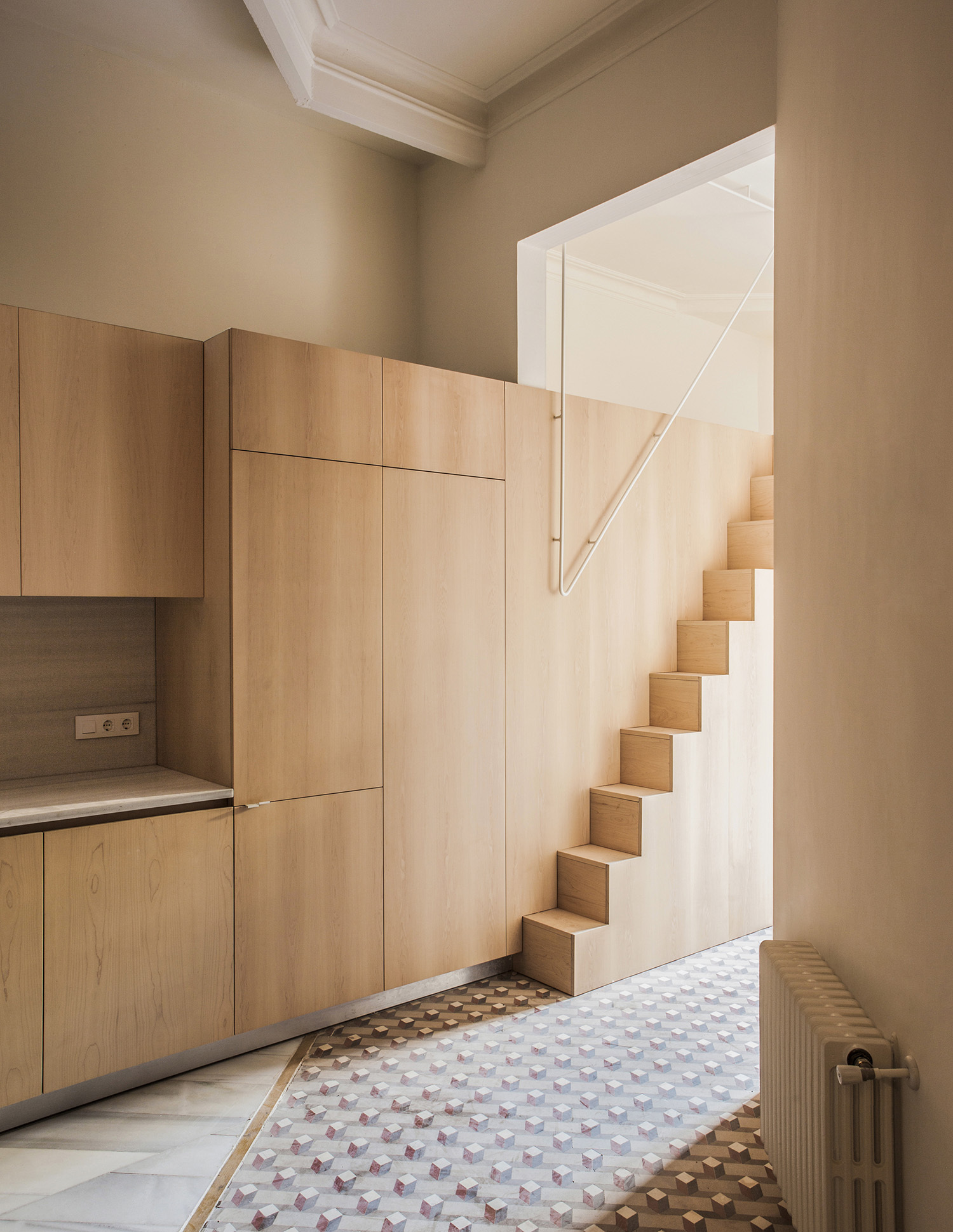 Gallery of Cabinet Studio Apartment Refurbishment / Anna & Eugeni Bach - 4