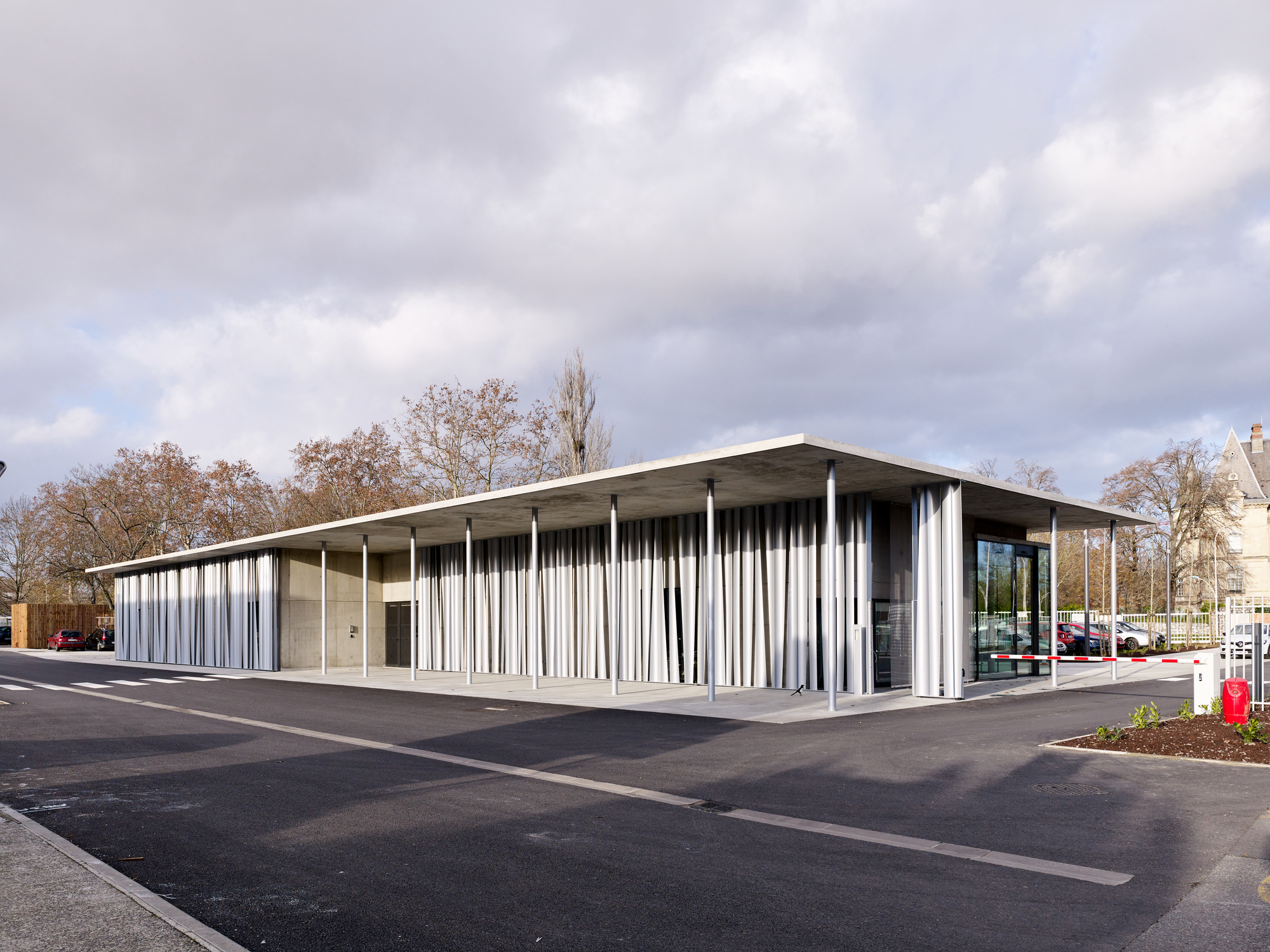 Gallery of Building 81 Campus ISAE-SUPAERO / LCR Architectes - 2