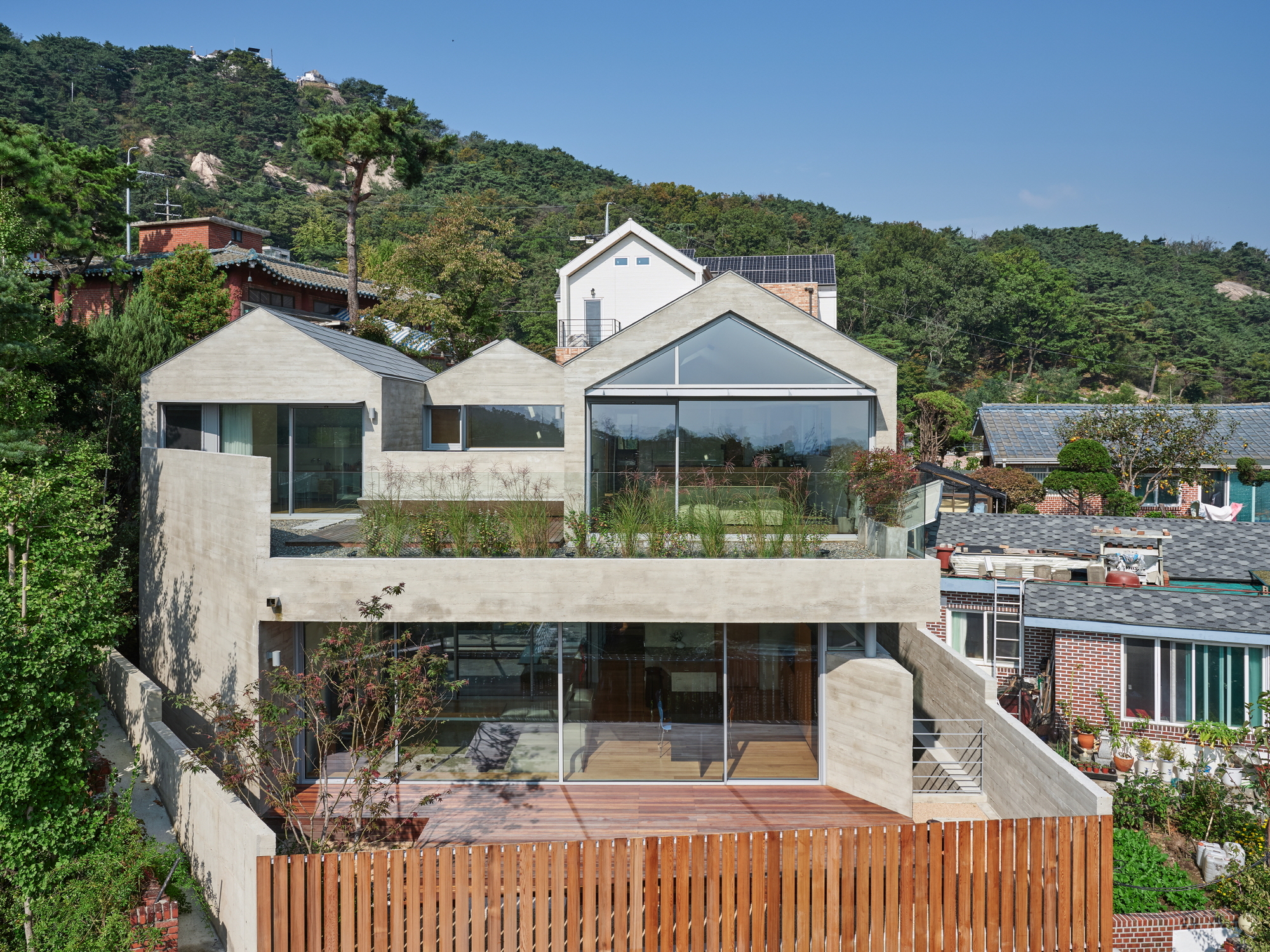Doo Jip House / Archihood WxY | ArchDaily