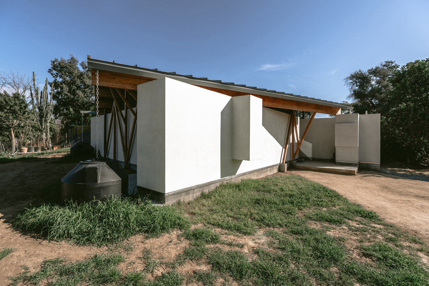 Gallery of House in Los Angeles 1 Art Studio and Residential Compound ...